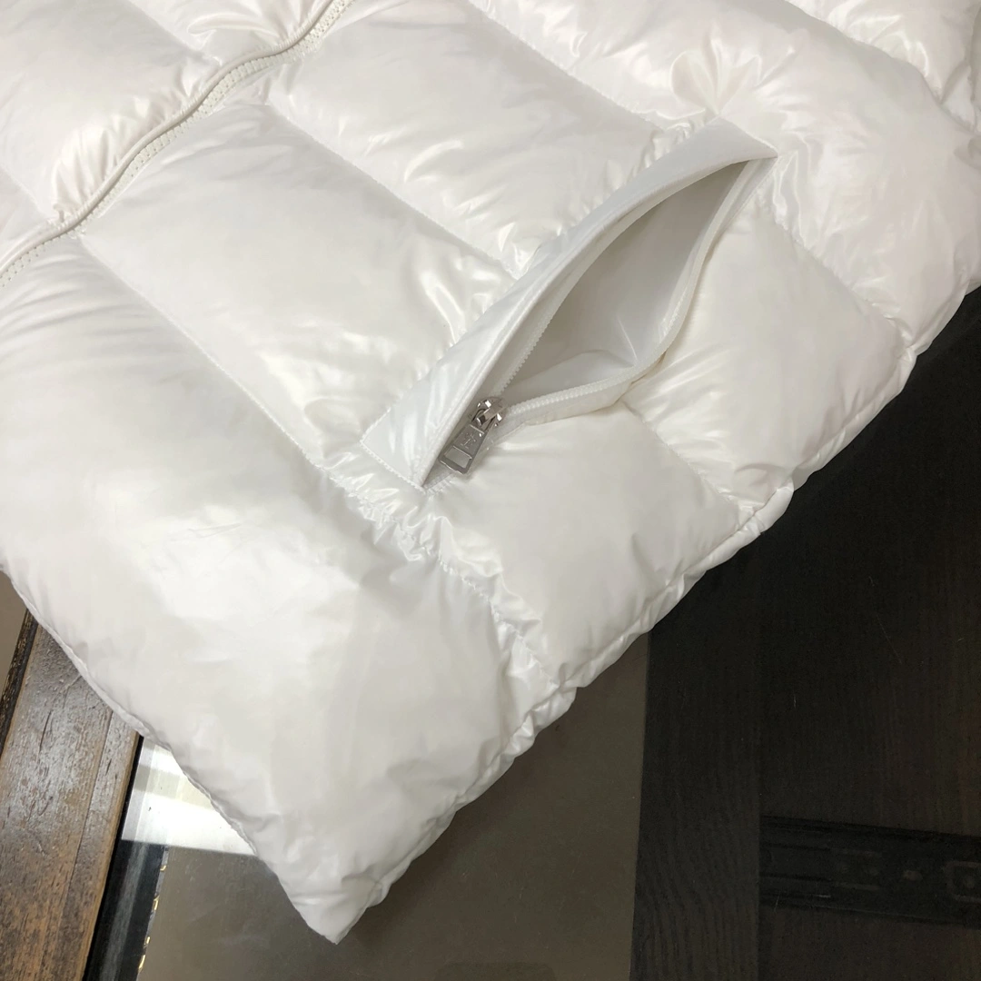 1:1 copy Moncler Down Jackets