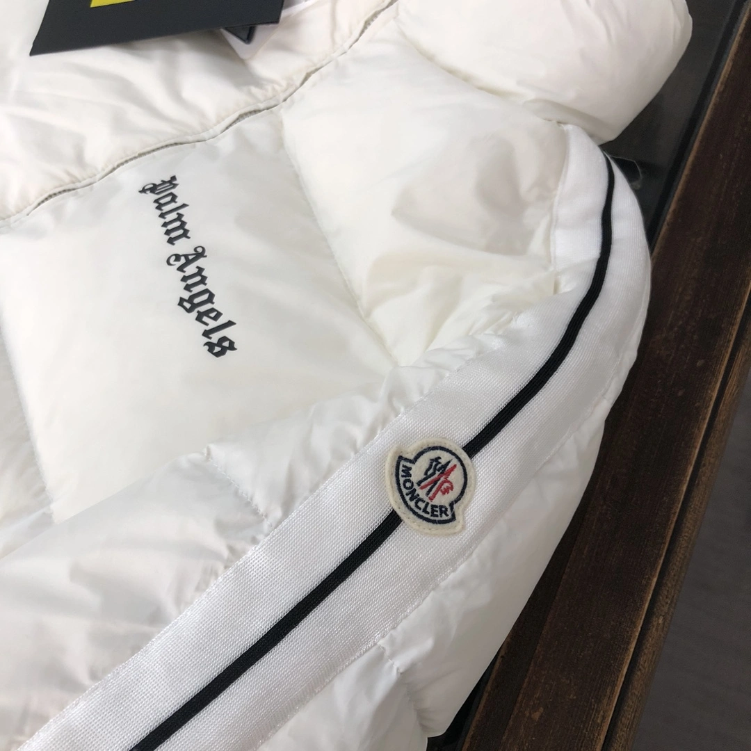 High fidelity Moncler Down Jackets