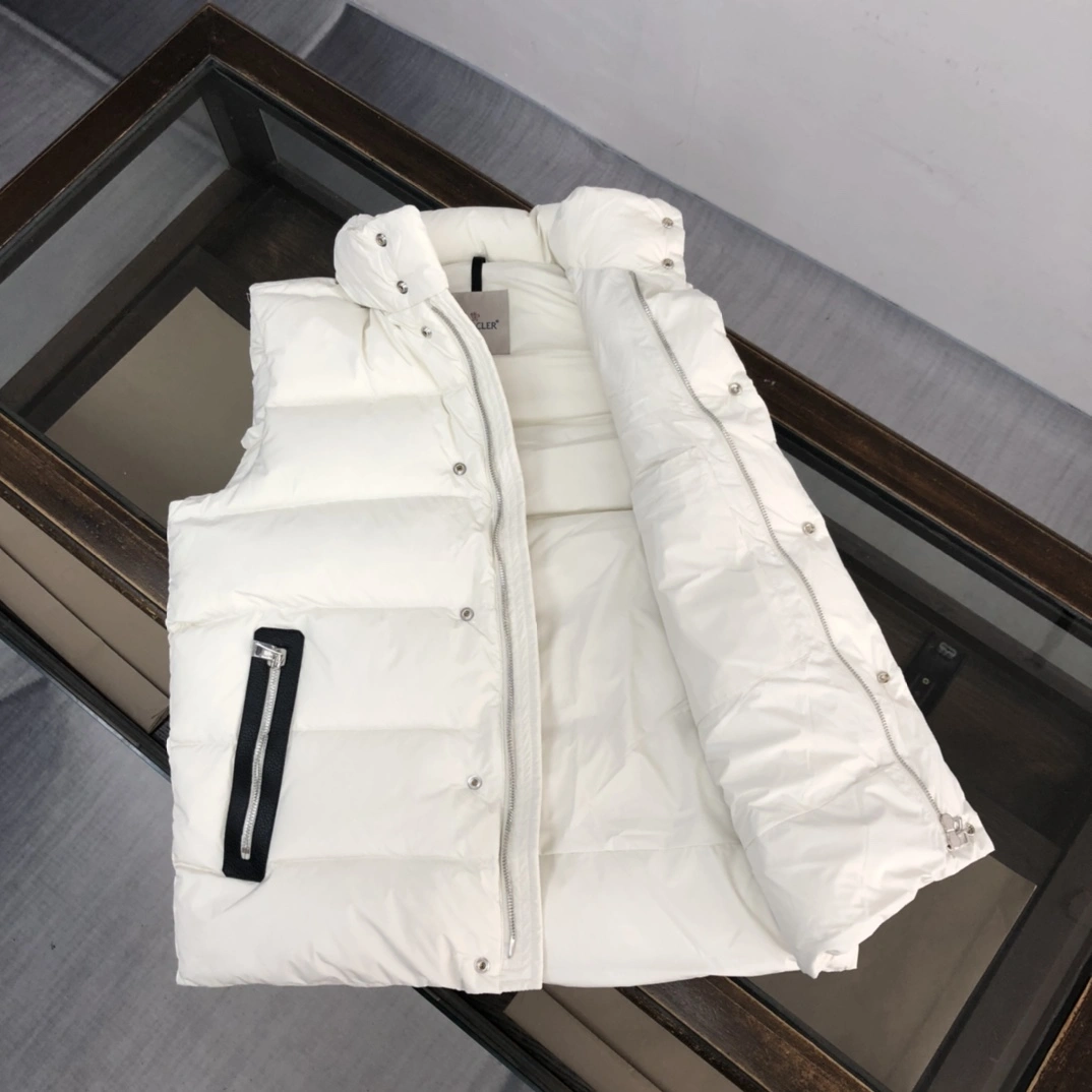 Accurate model Moncler Down Jackets