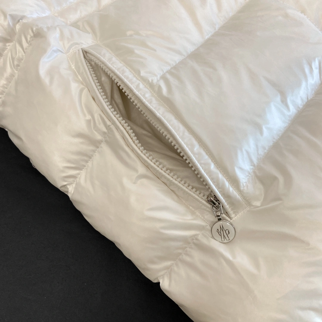 Top mirror Moncler Down Jackets