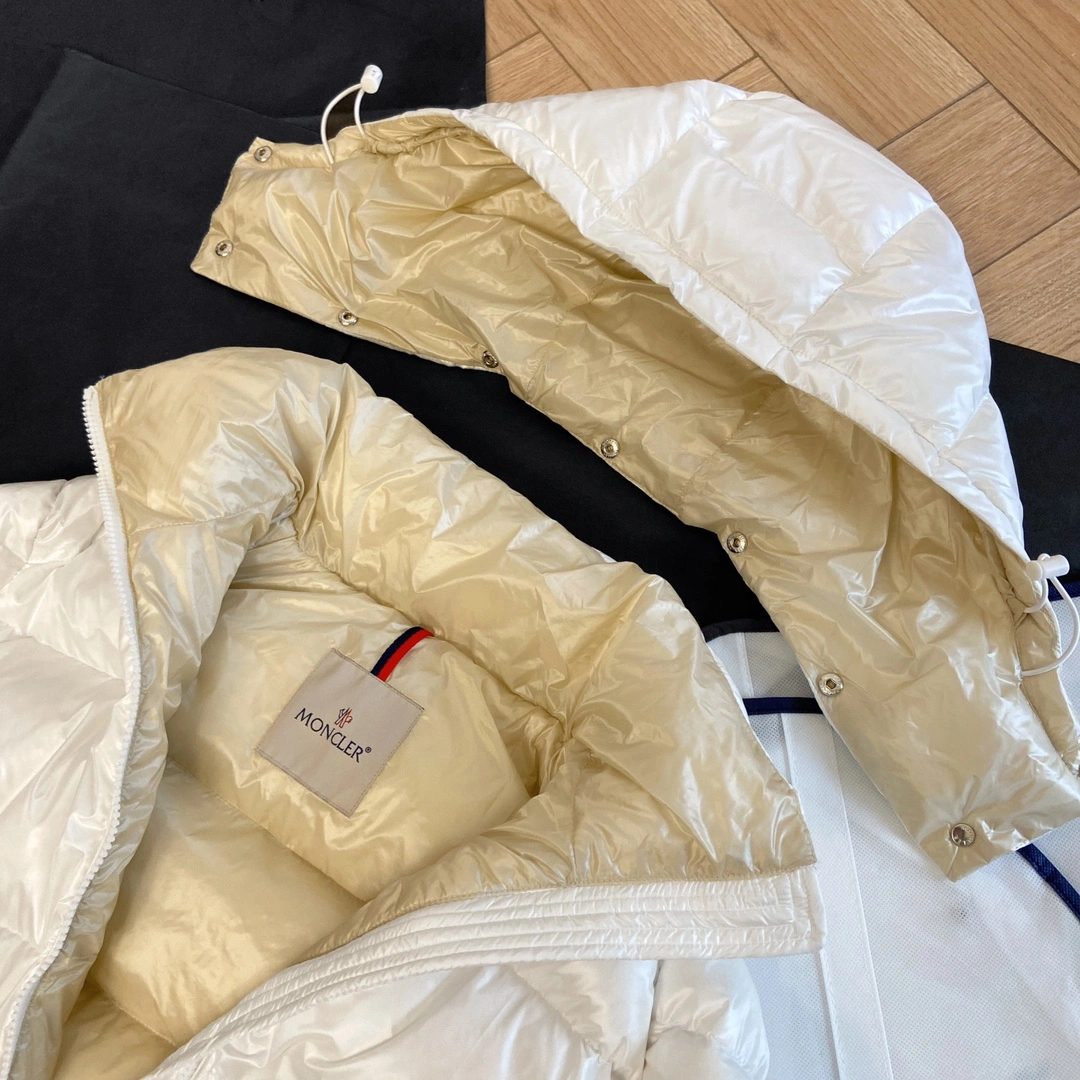 Top mirror Moncler Down Jackets