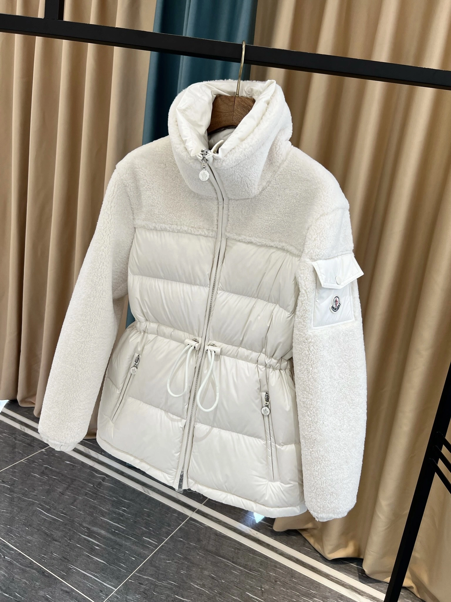Cut-rate Moncler Down Jackets