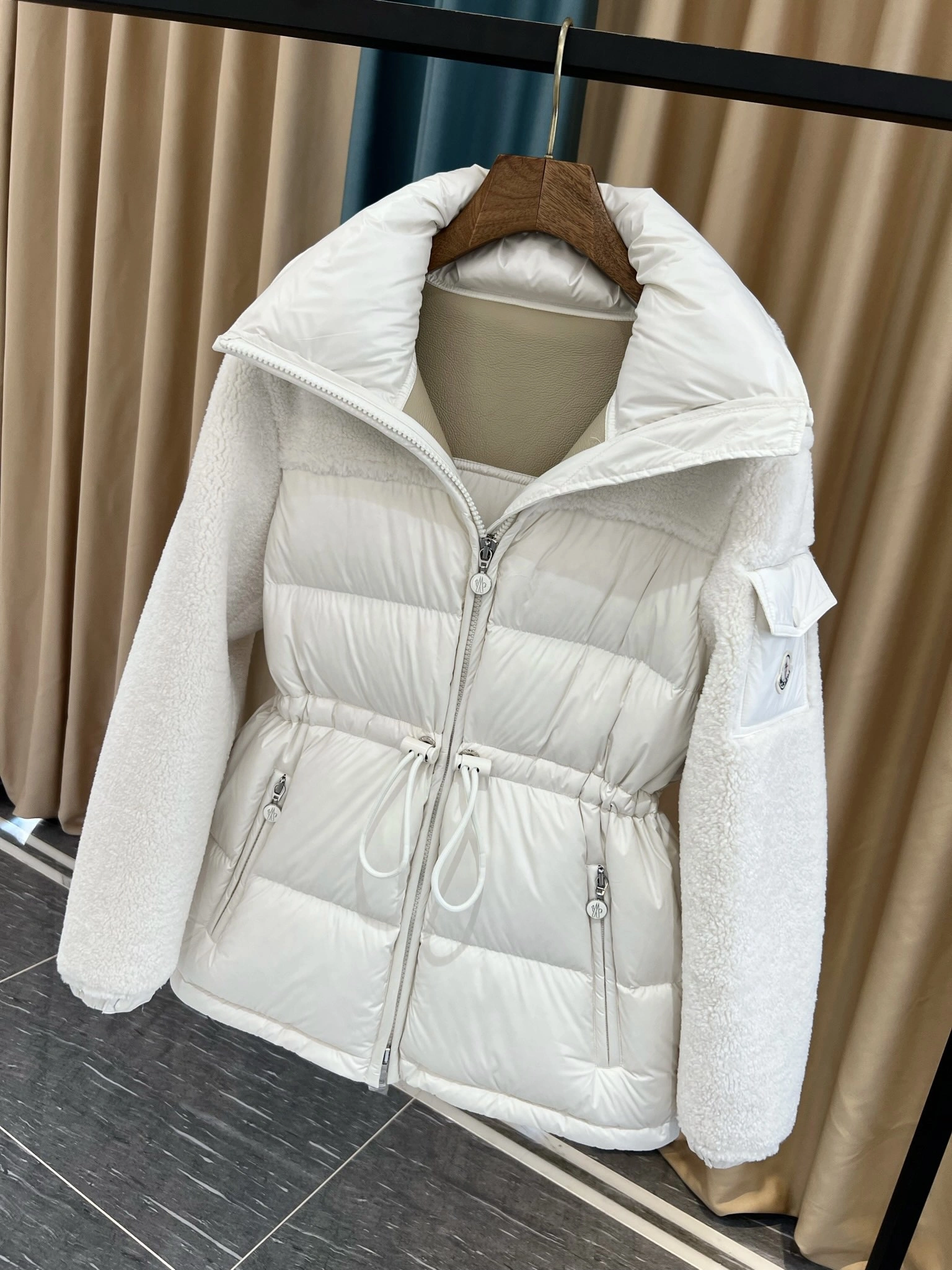 Cut-rate Moncler Down Jackets
