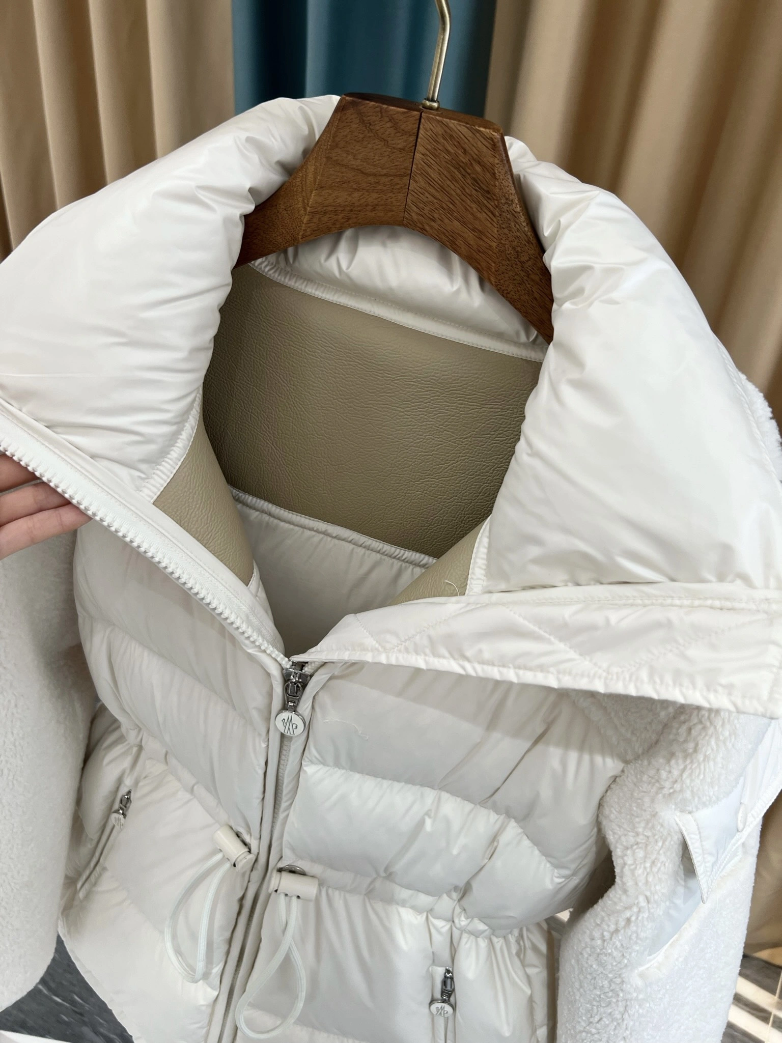 Cut-rate Moncler Down Jackets