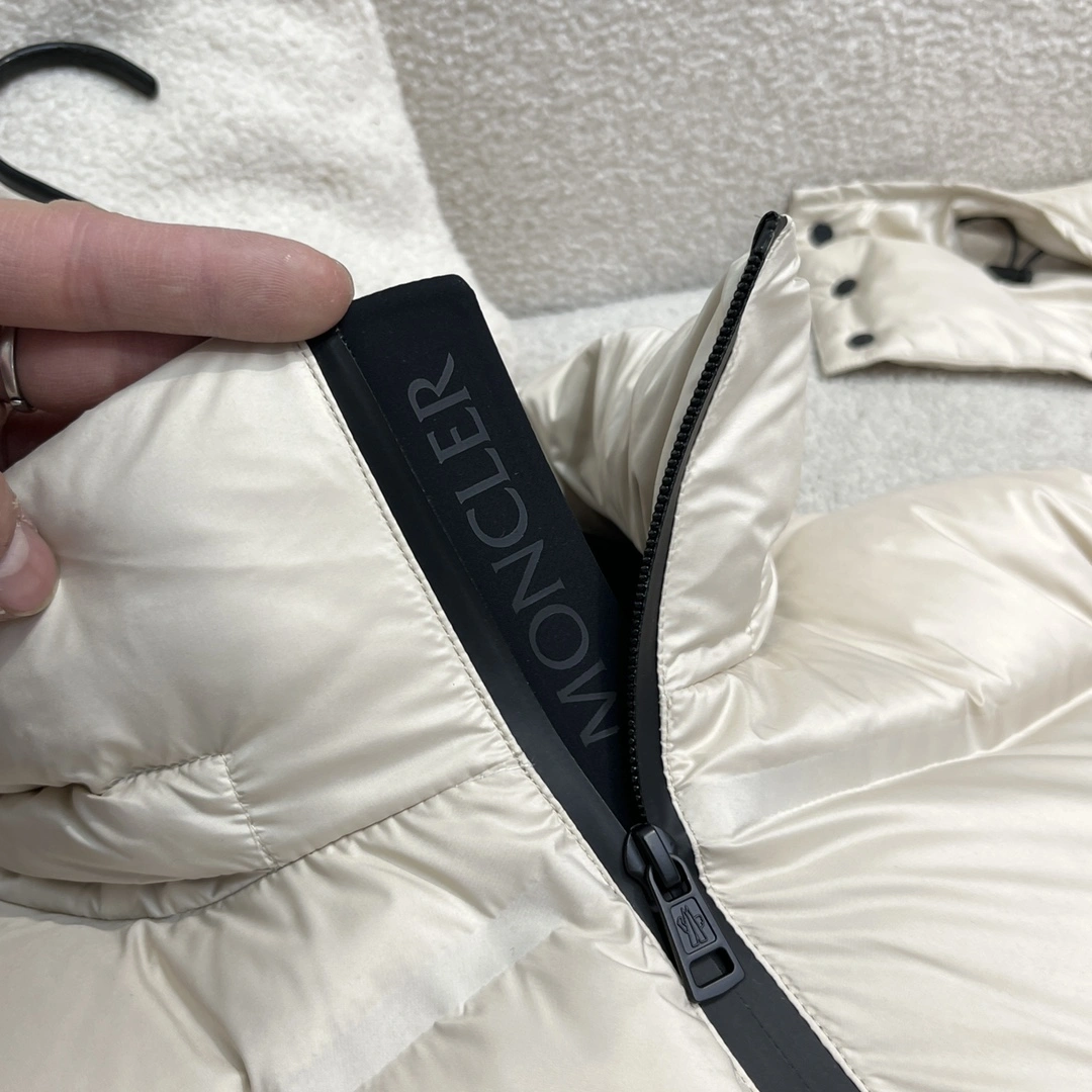 High fidelity Moncler Down Jackets