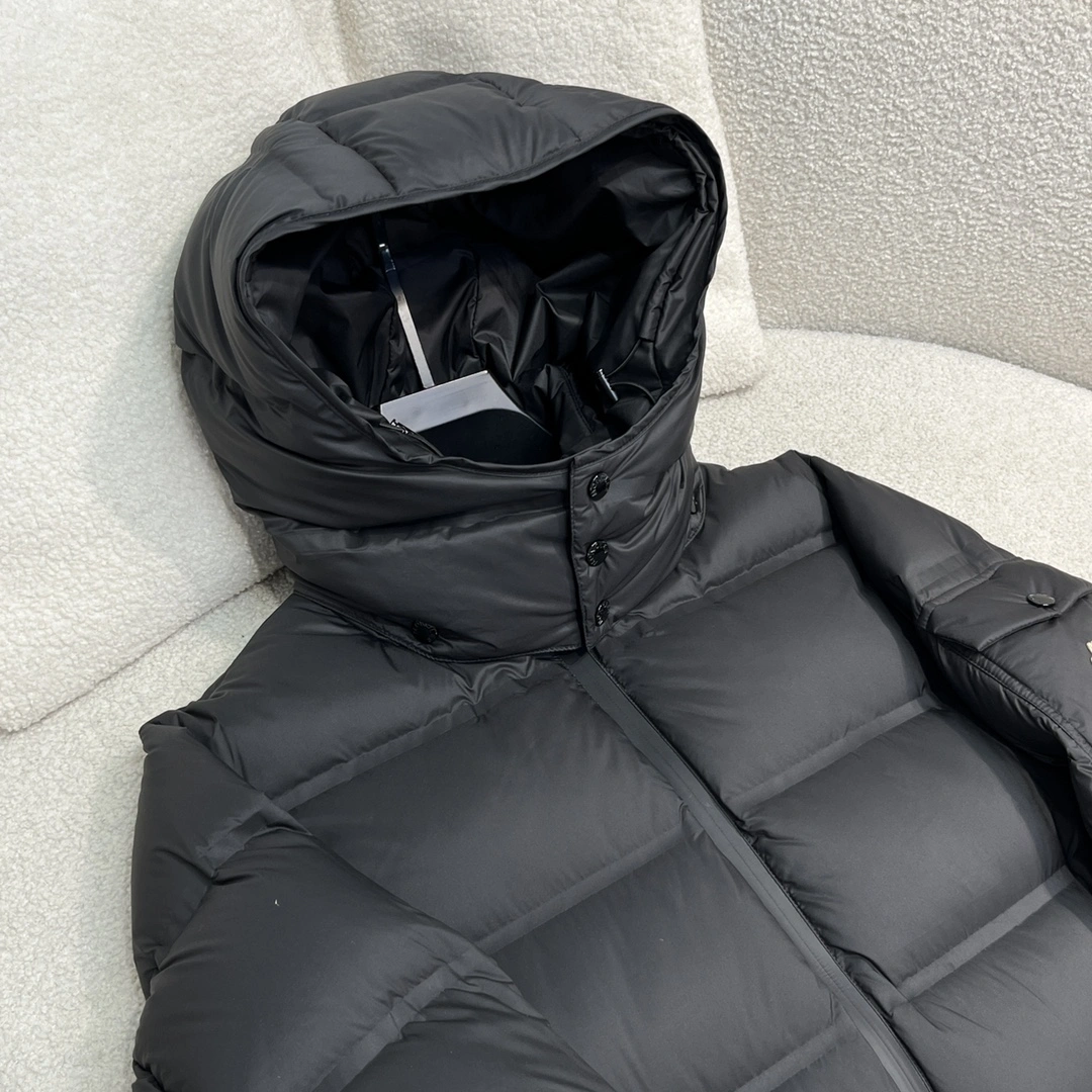 Exact replica Moncler Down Jackets