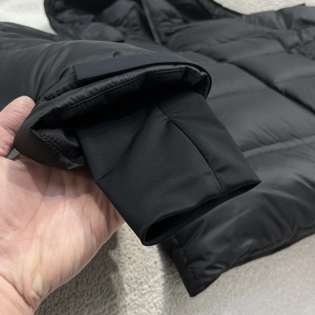 Exact replica Moncler Down Jackets
