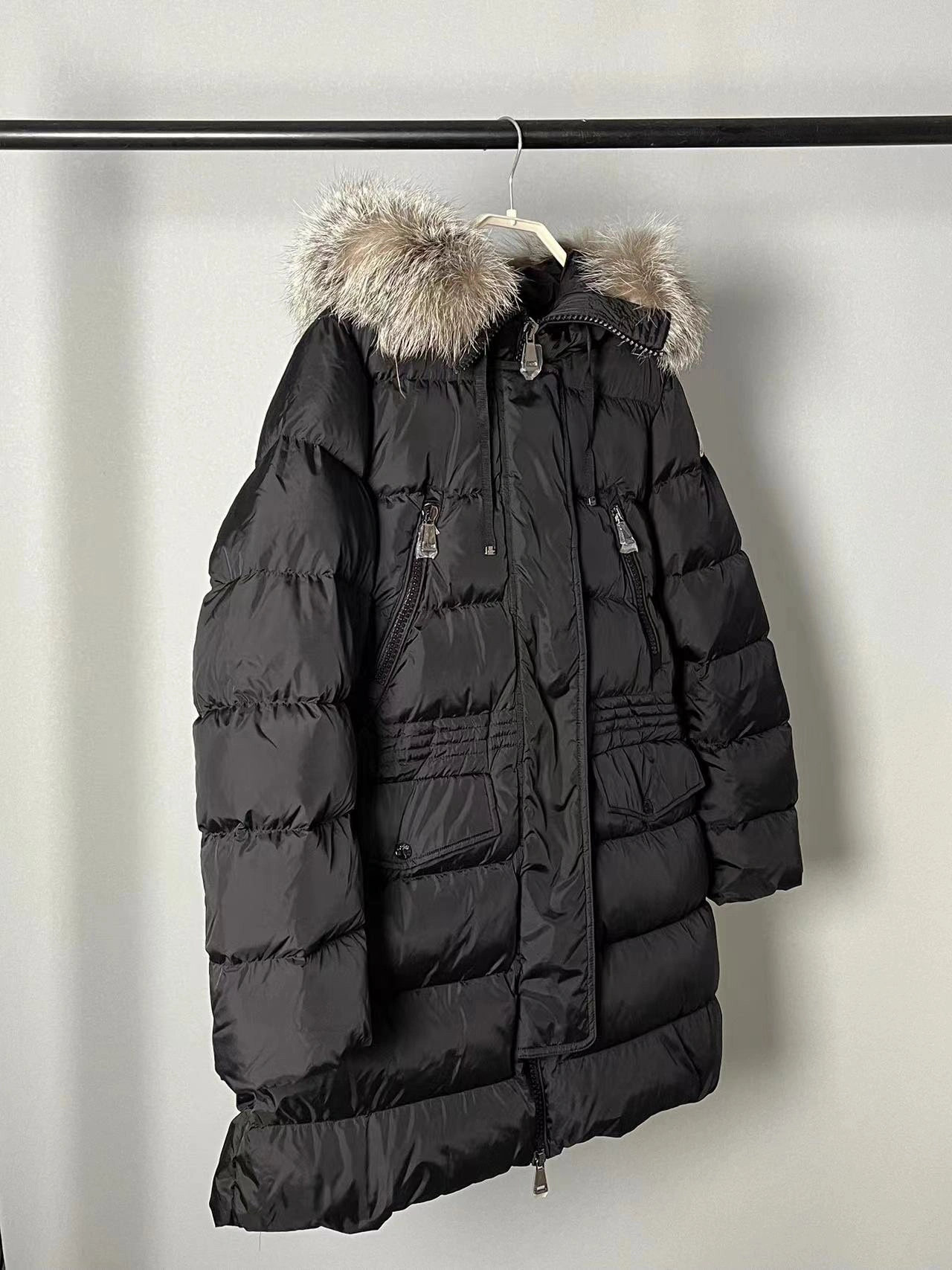 High accuracy Moncler Down Jackets