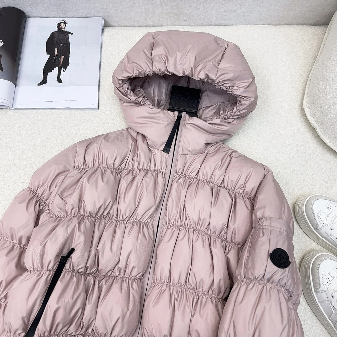Accurate model Moncler Down Jackets