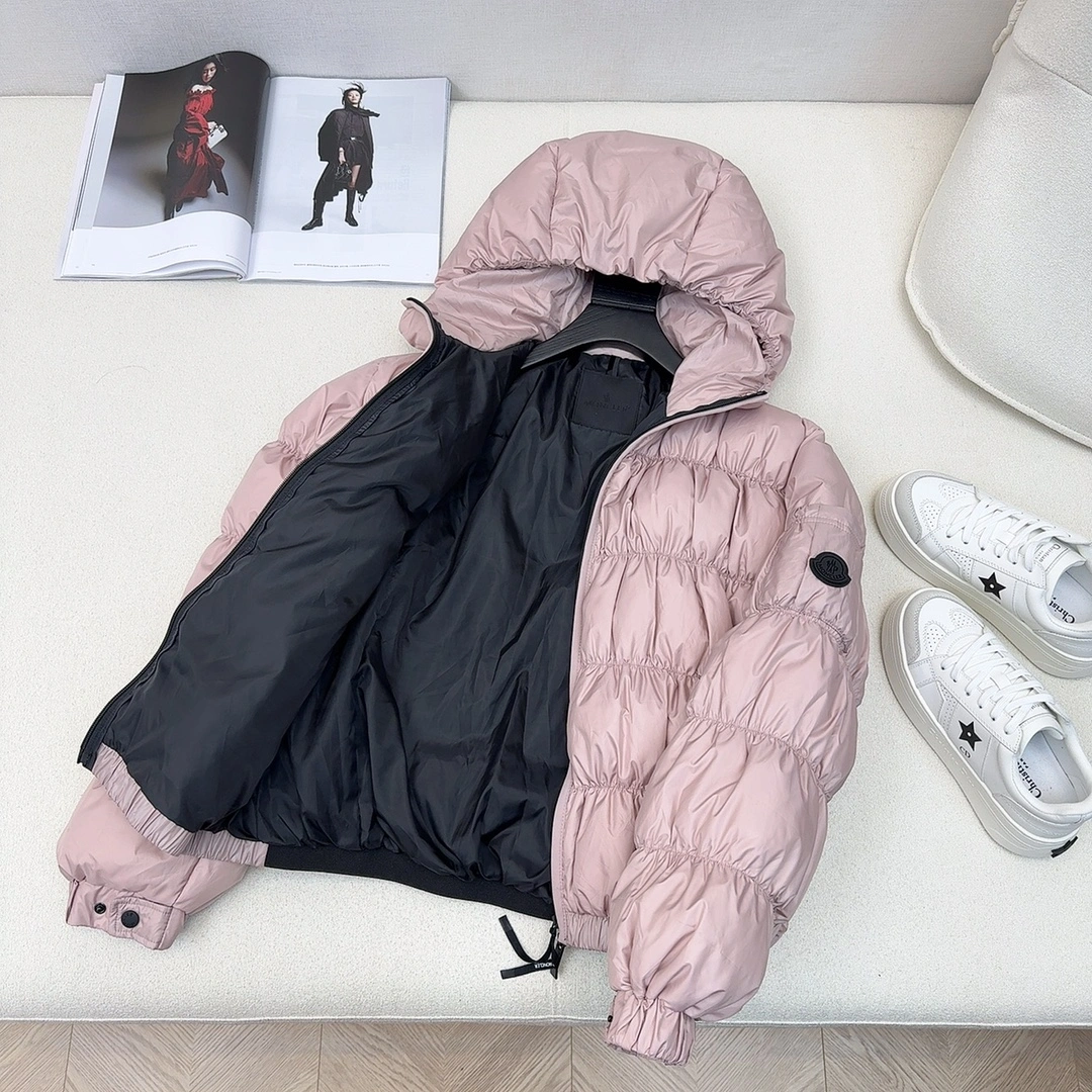 Accurate model Moncler Down Jackets