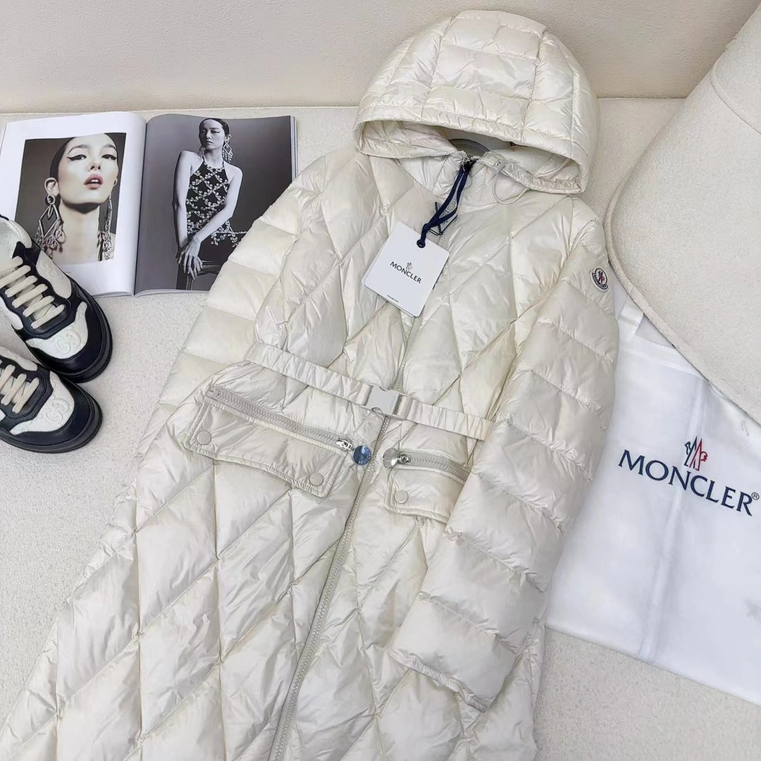 Inexpensive Moncler Down Jackets