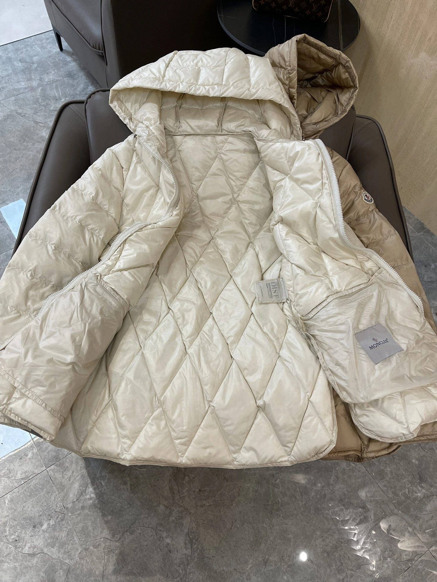 Bargain Moncler Down Jackets