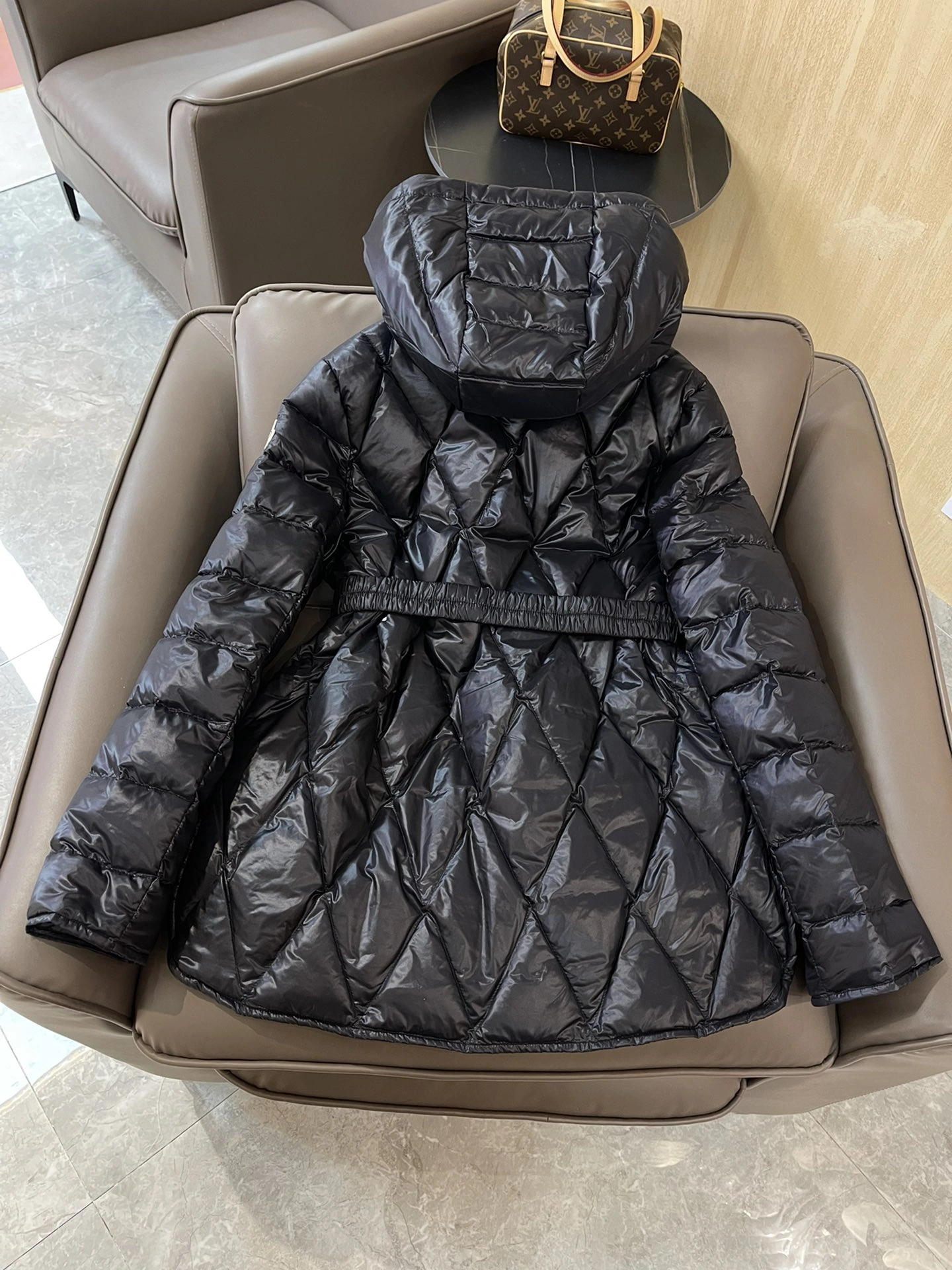 Cut-rate Moncler Down Jackets
