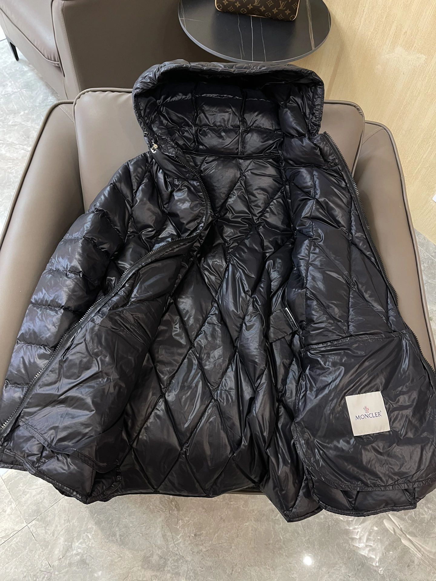 Cut-rate Moncler Down Jackets