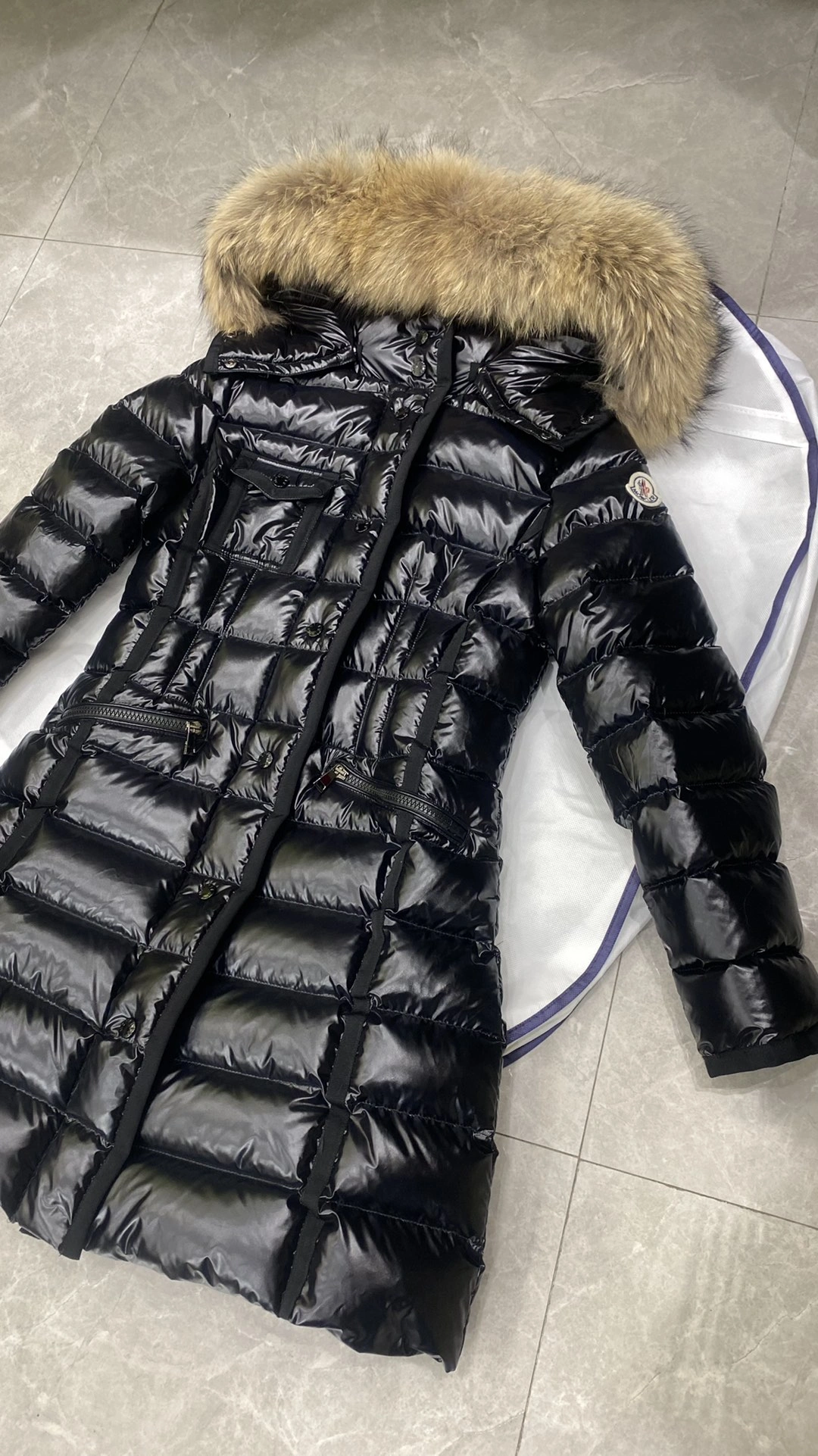 Low-cost Moncler Down Jackets