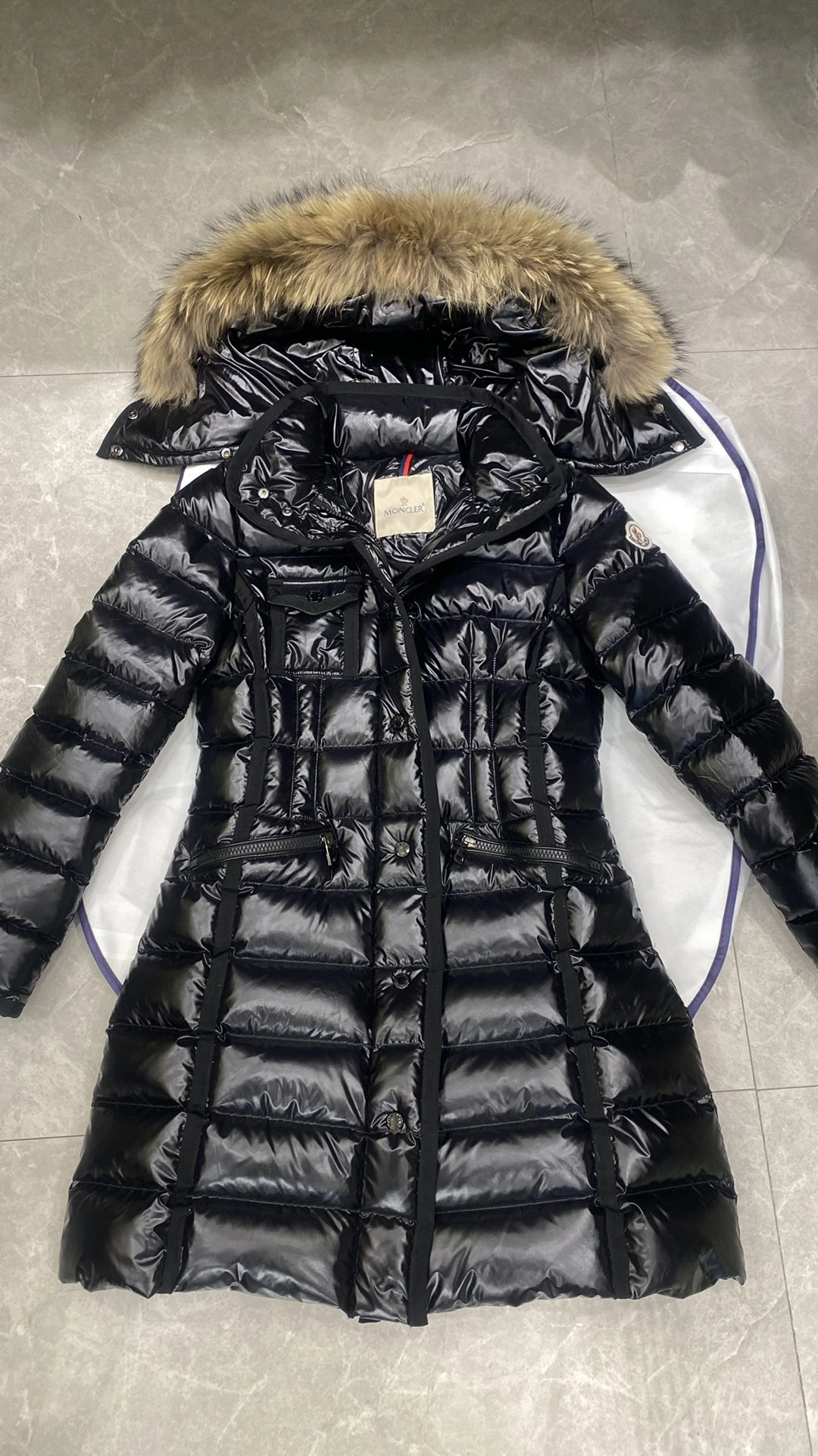 Low-cost Moncler Down Jackets