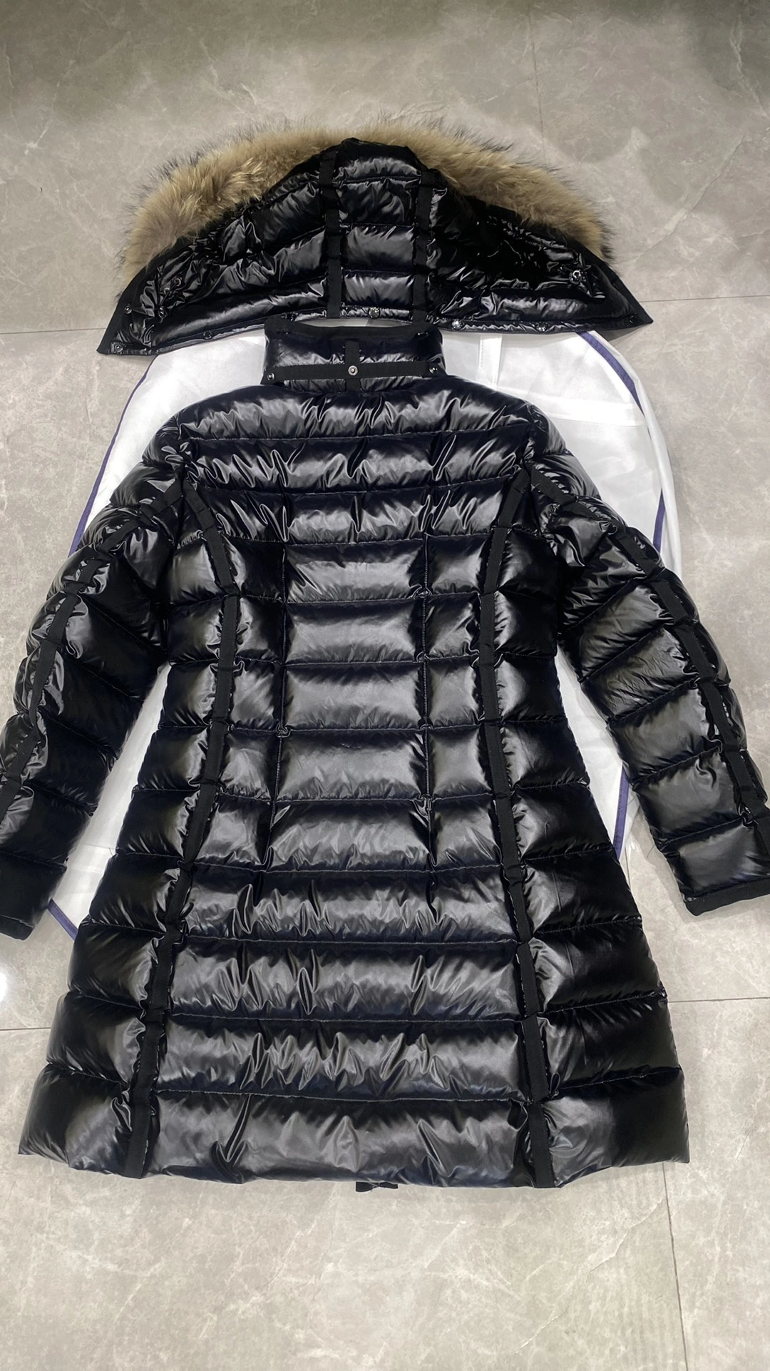 Low-cost Moncler Down Jackets