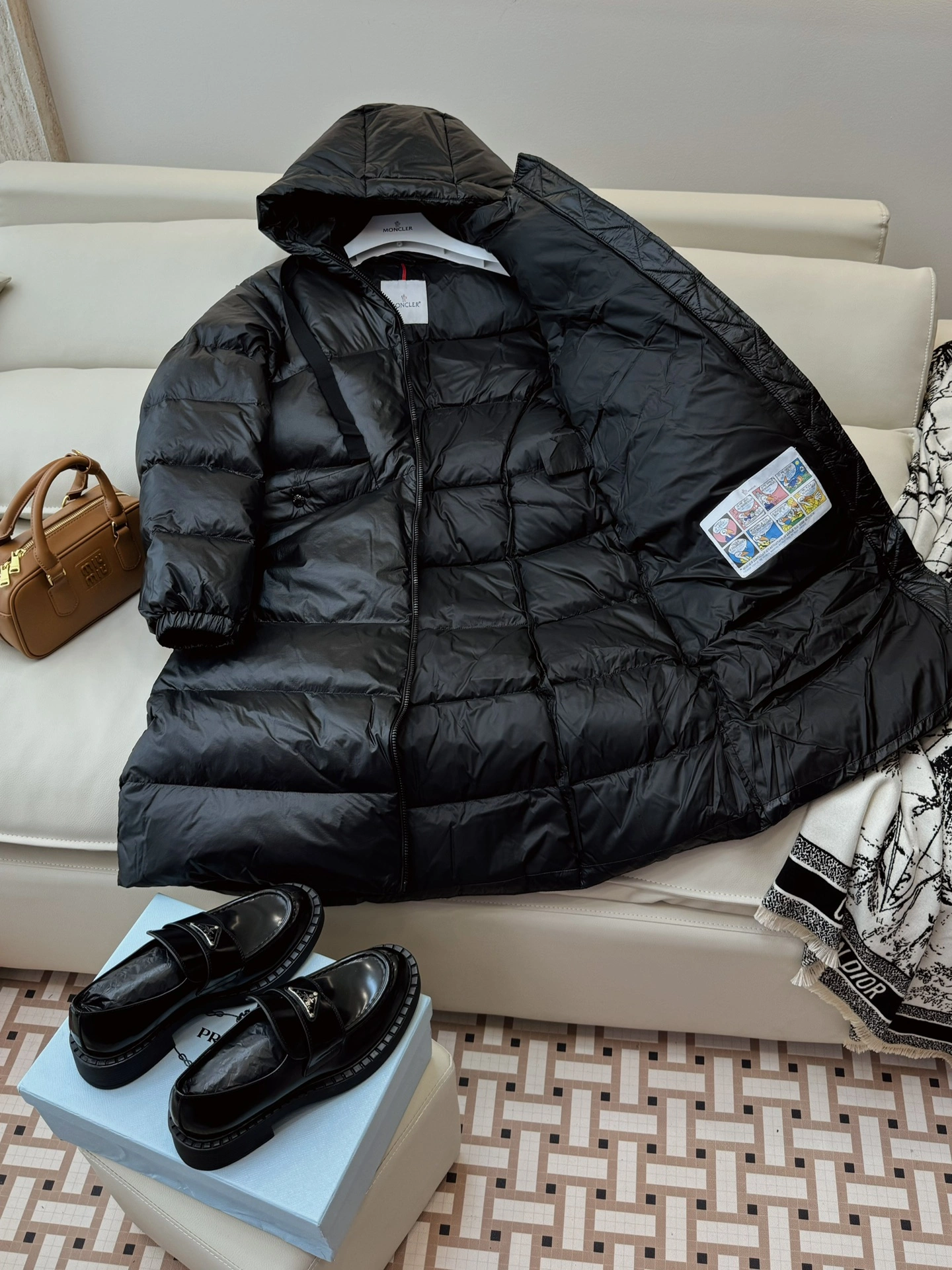 Inexpensive Moncler Down Jackets