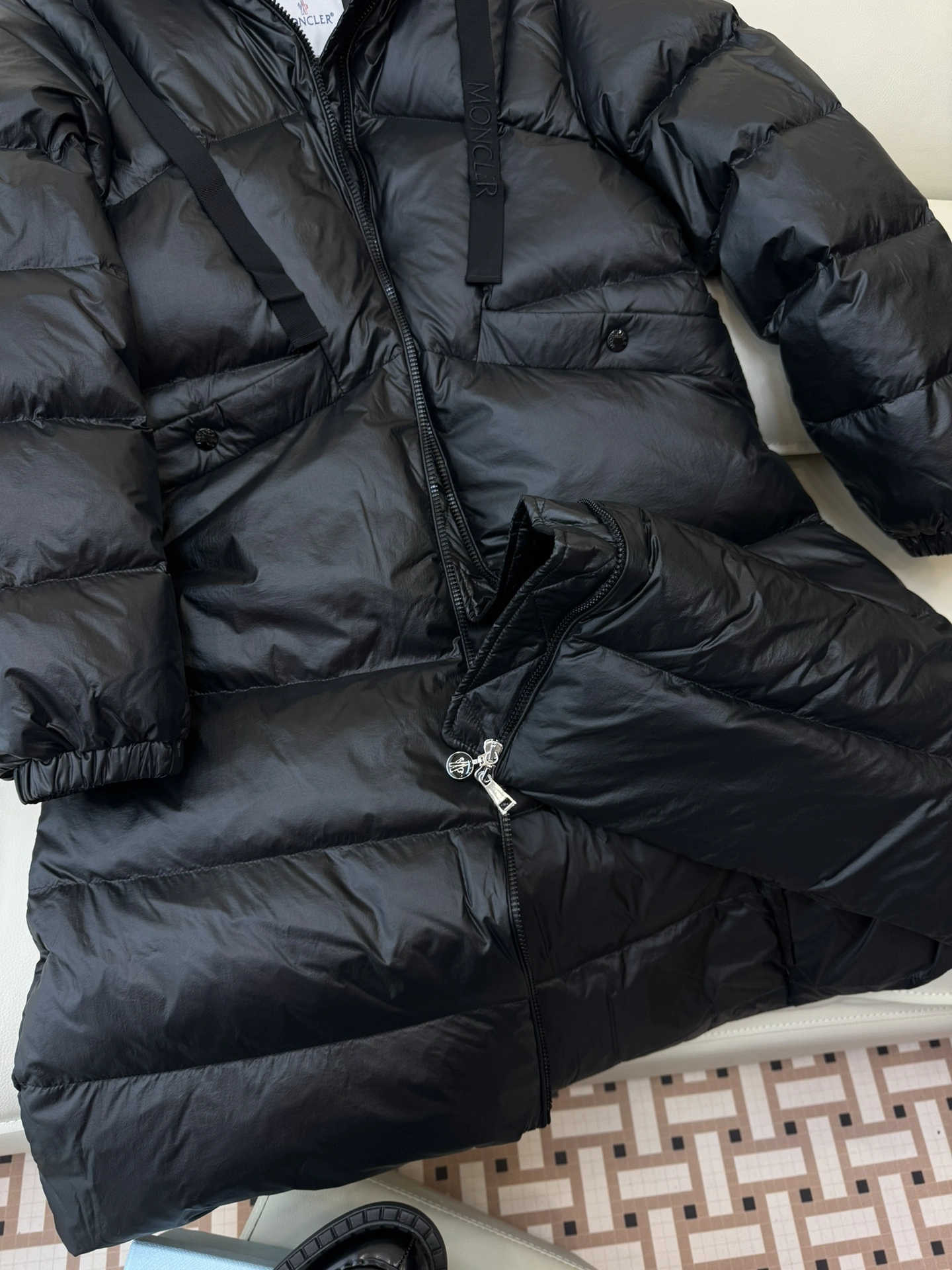 Inexpensive Moncler Down Jackets