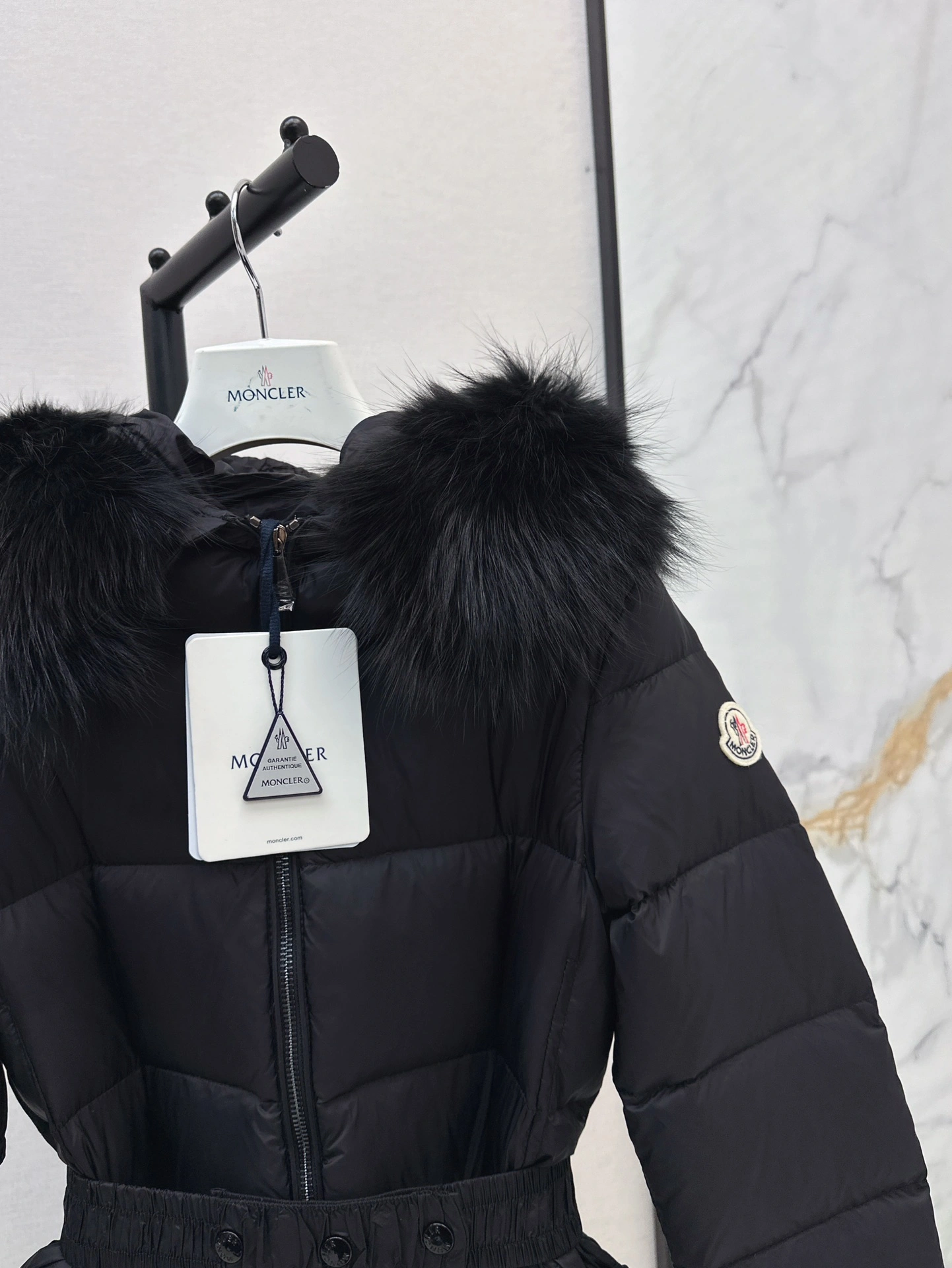 Bargain Moncler Down Jackets