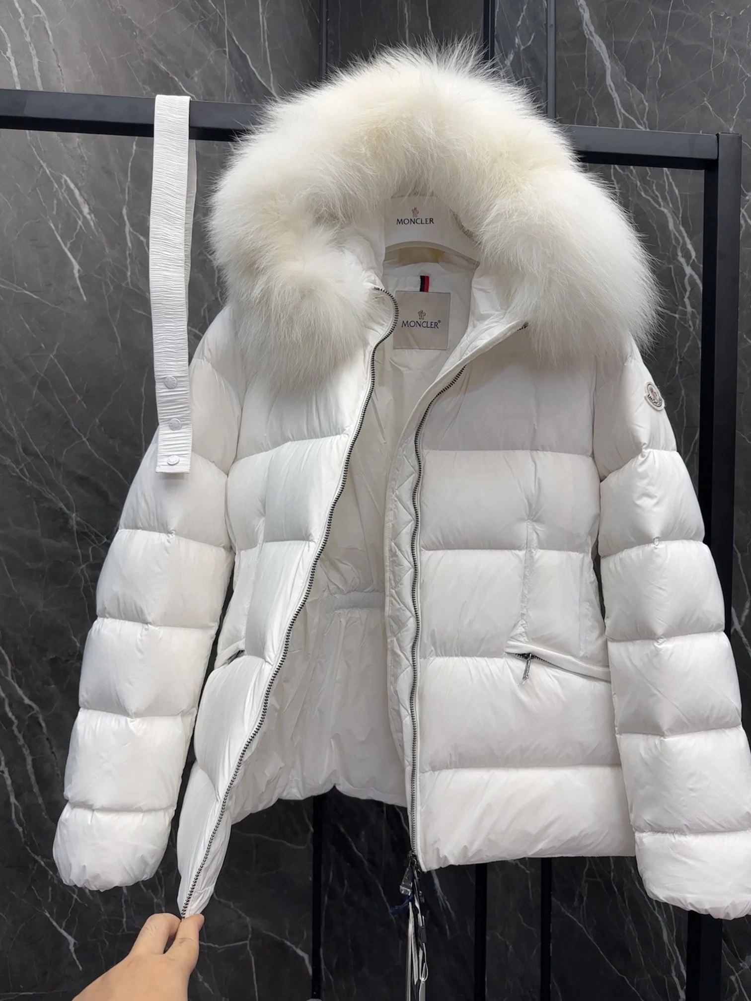 Cut-rate Moncler Down Jackets