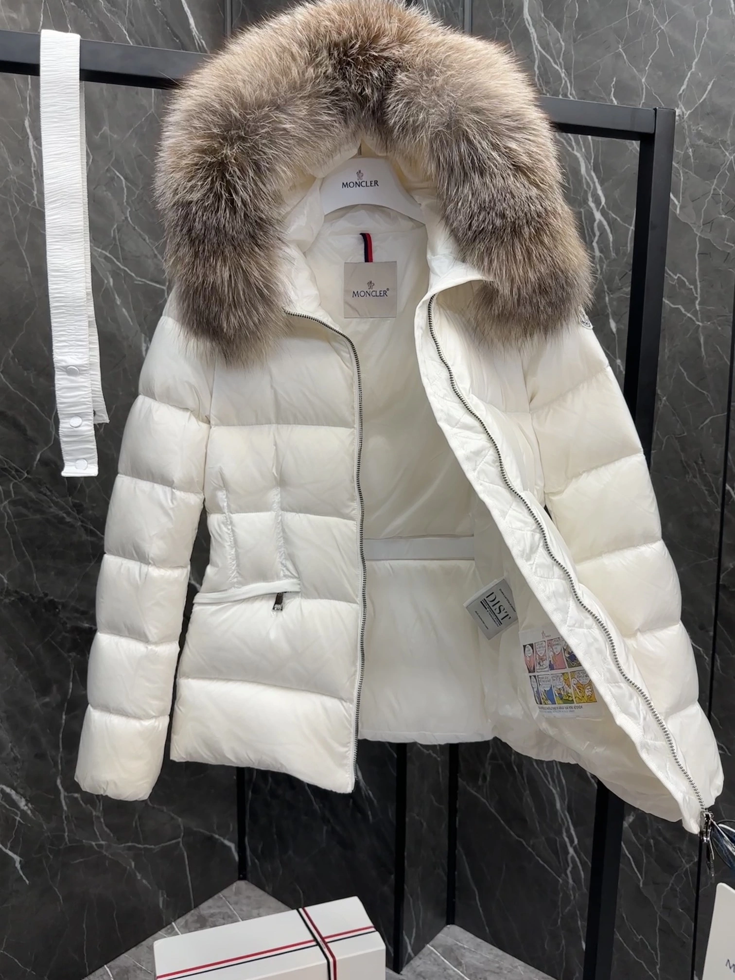 Brand-original Moncler Down Jackets