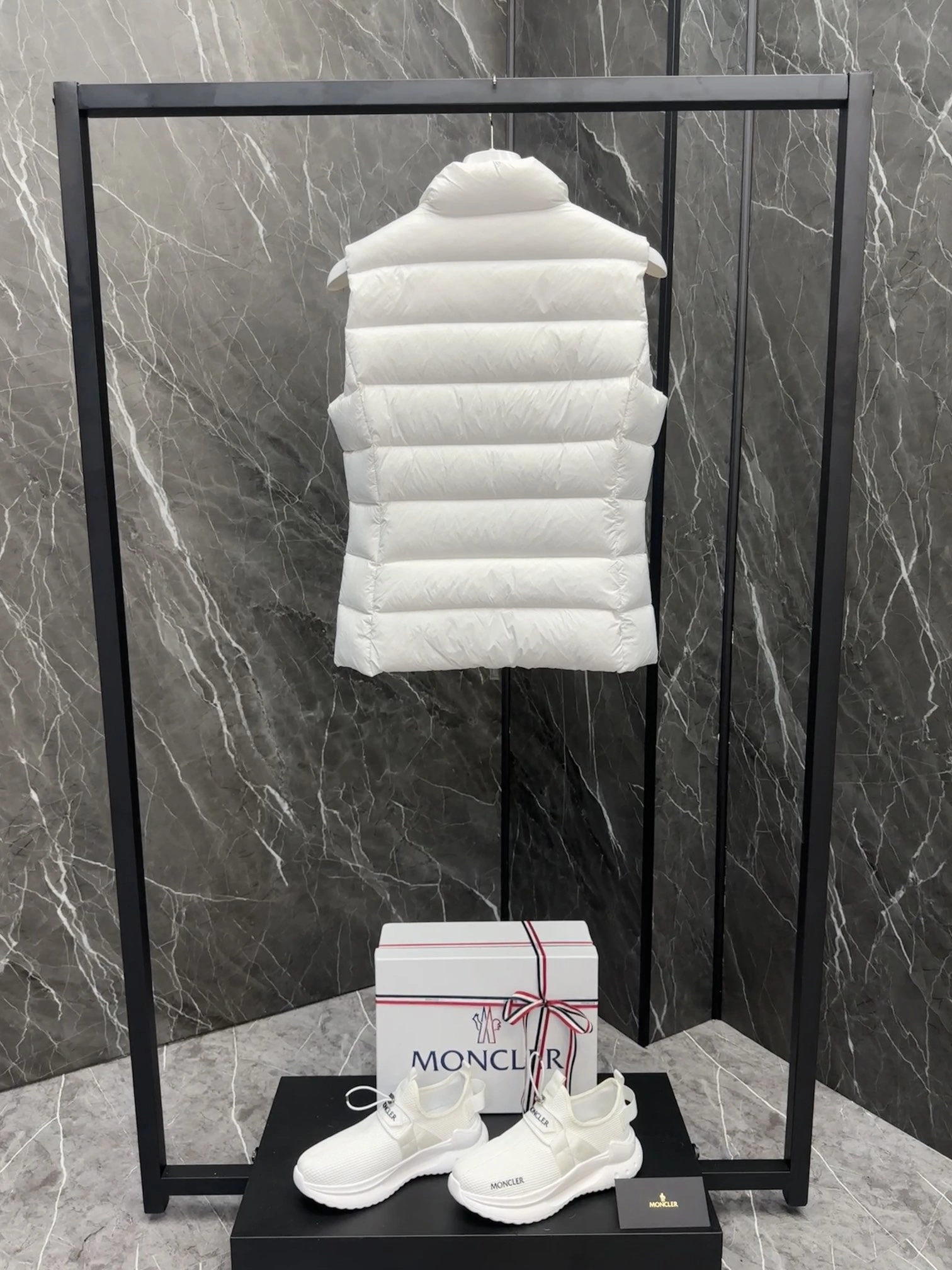 High accuracy Moncler Down Jackets