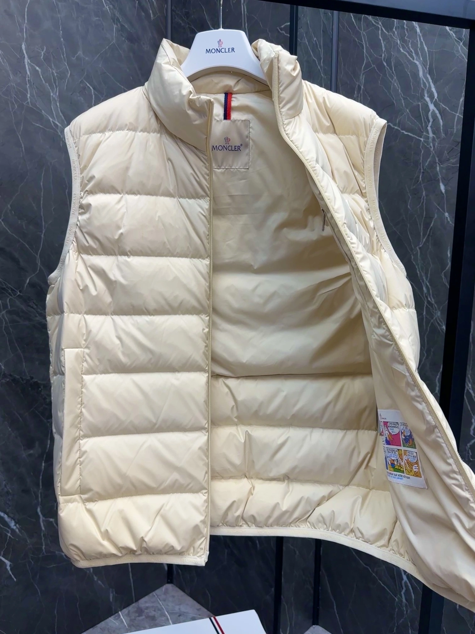 1:1 copy Moncler Down Jackets