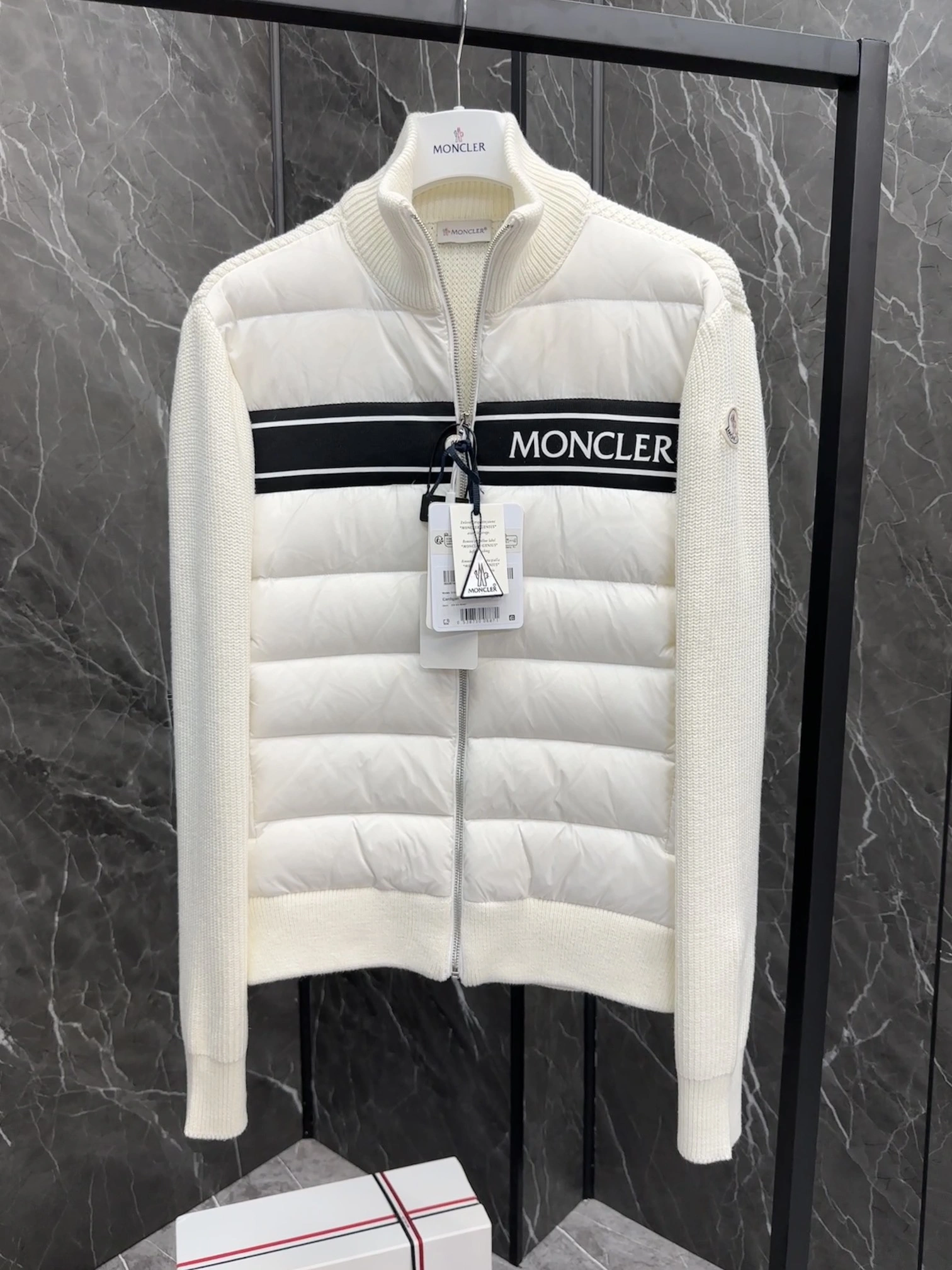 1:1 copy Moncler Down Jackets