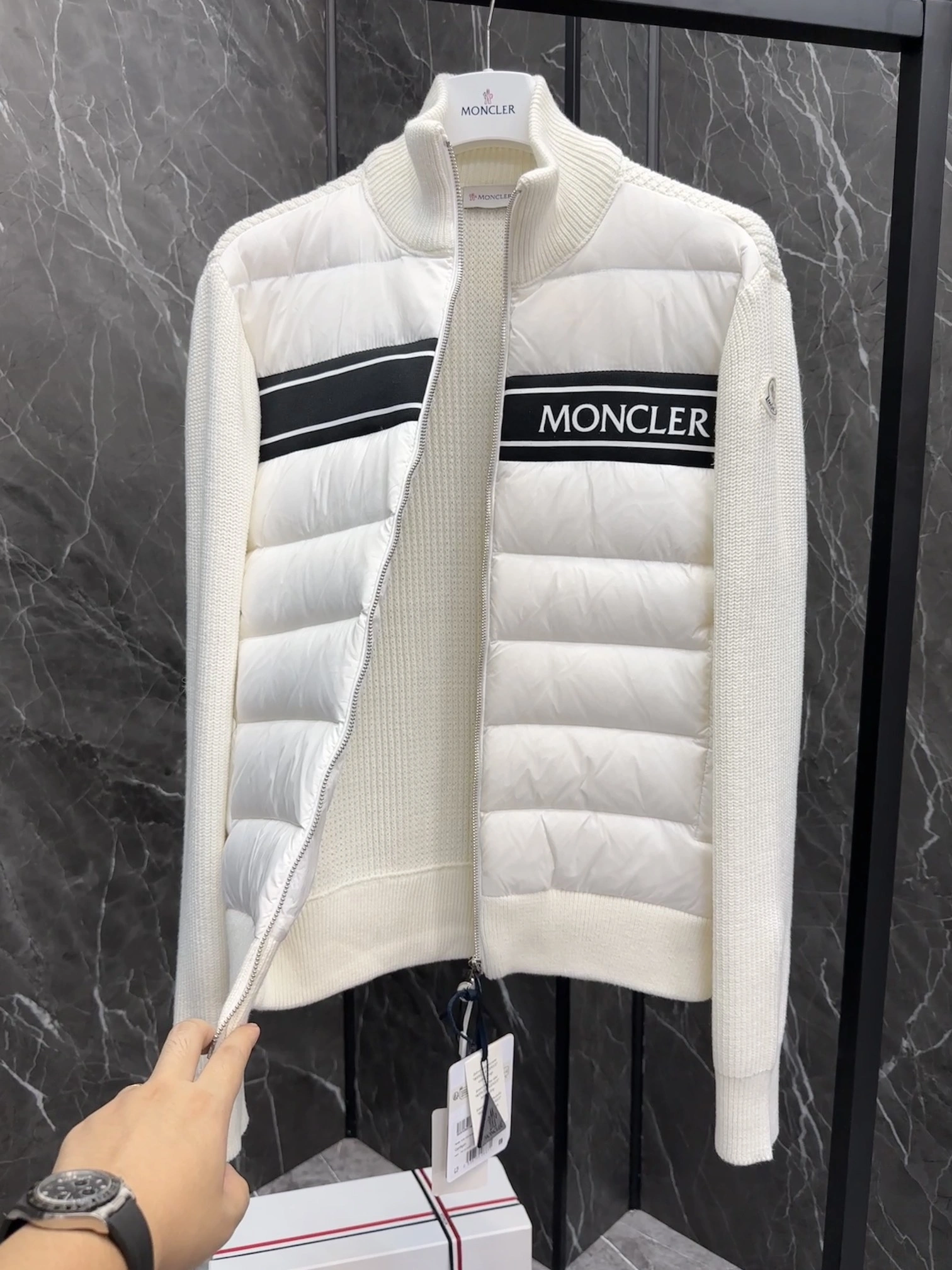 1:1 copy Moncler Down Jackets