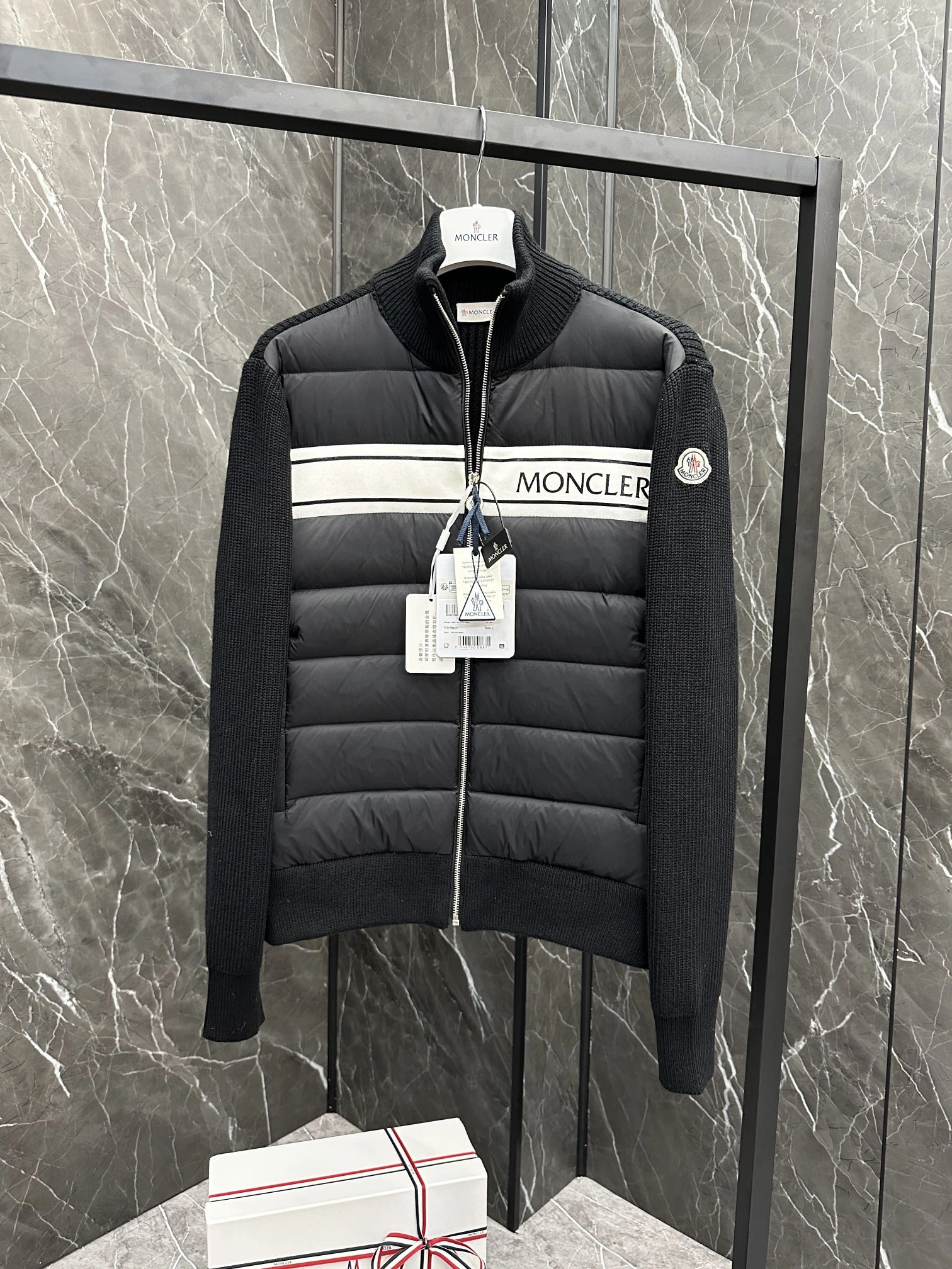 Top mirror Moncler Down Jackets