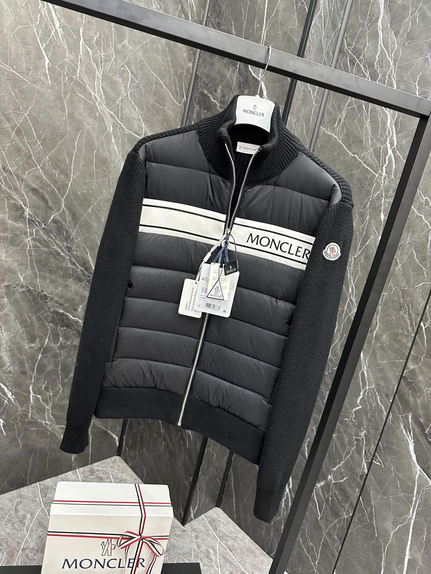 Top mirror Moncler Down Jackets