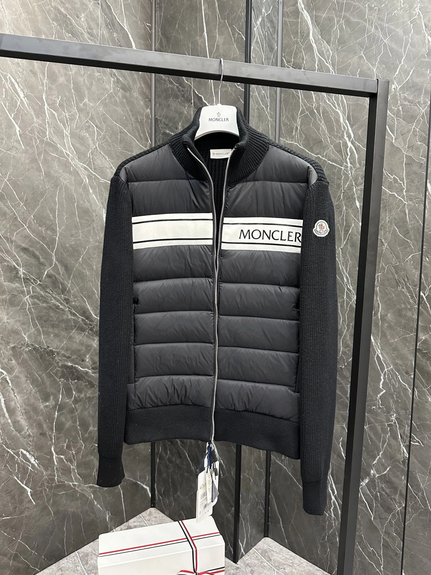 Top mirror Moncler Down Jackets