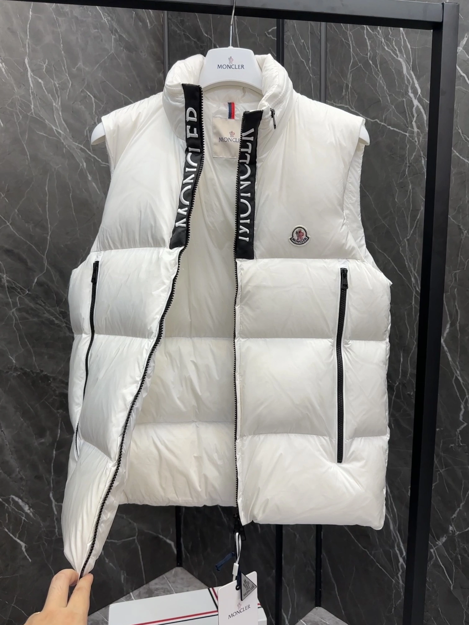Exact replica Moncler Down Jackets