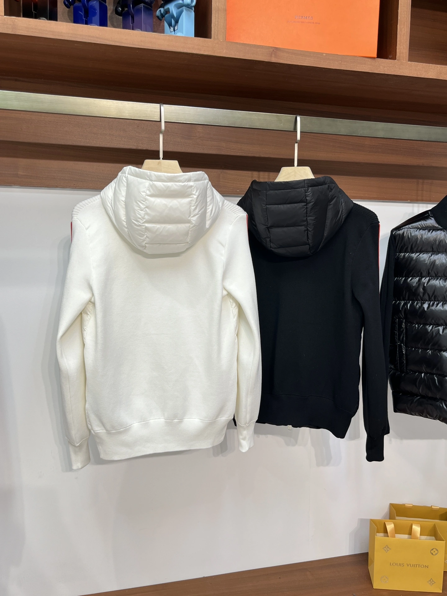 Accurate model Moncler Down Jackets