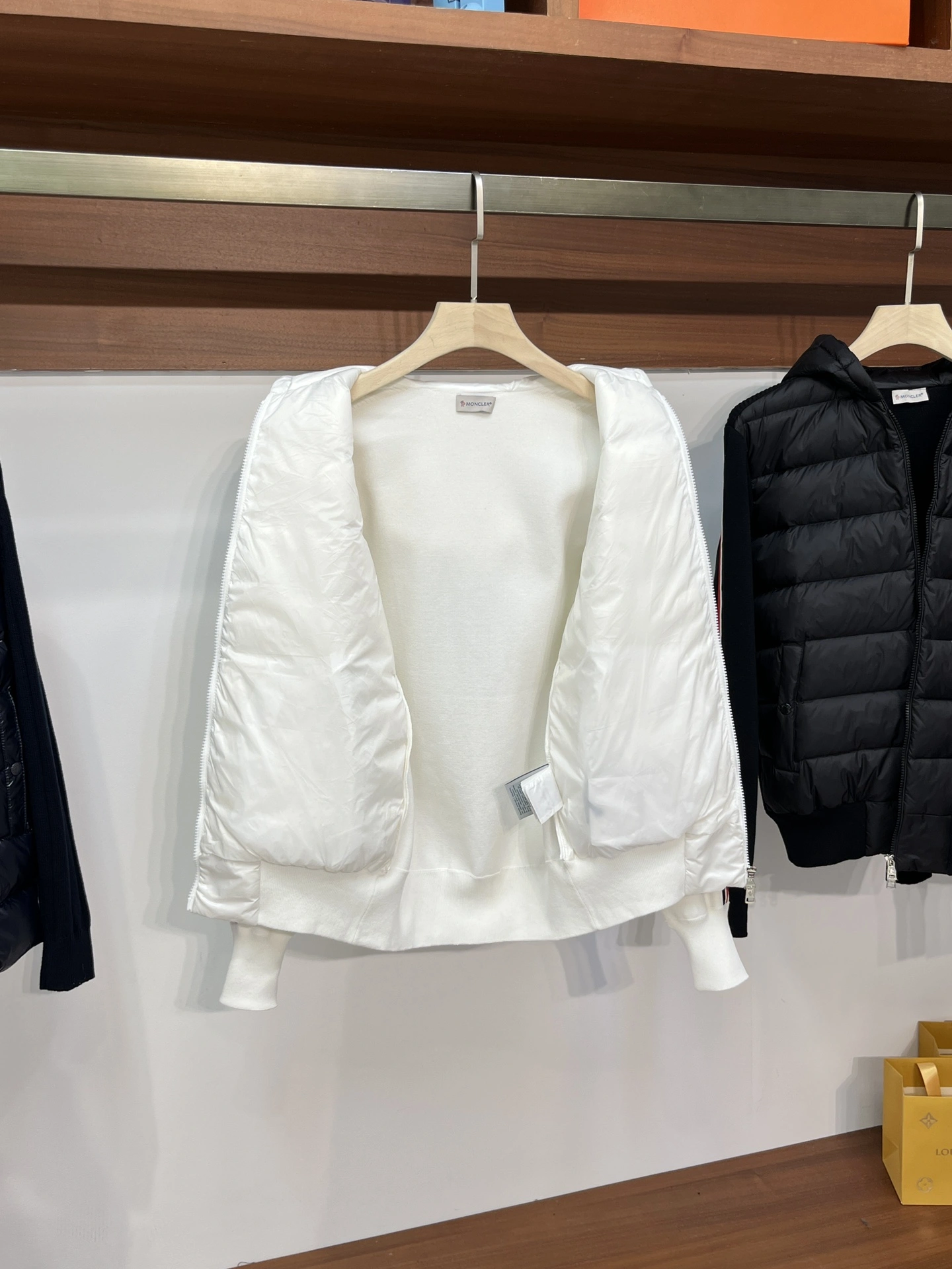 Accurate model Moncler Down Jackets