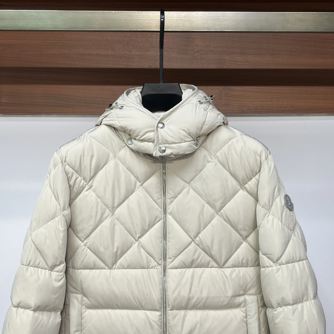 Inexpensive Moncler Down Jackets