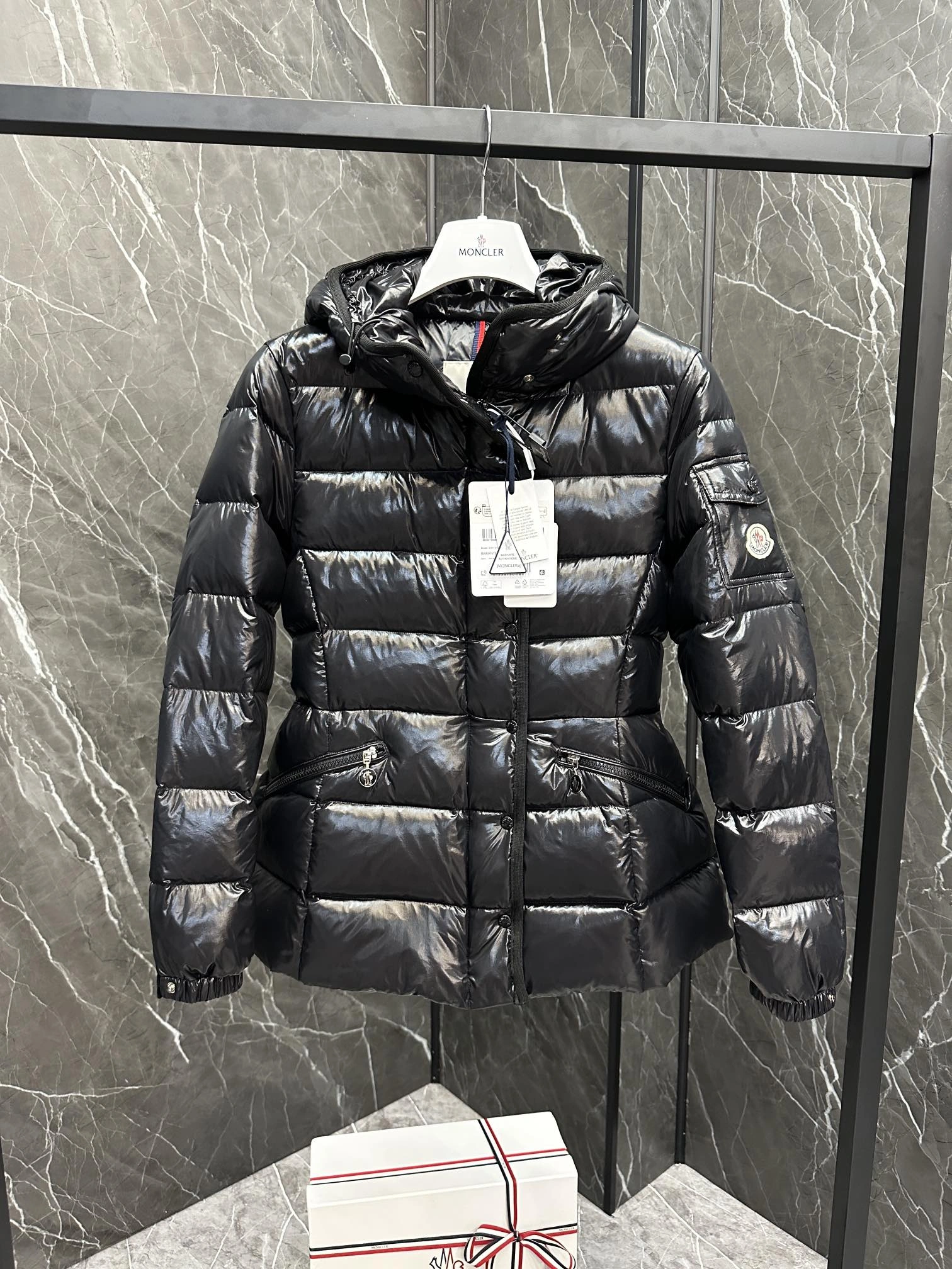 High accuracy Moncler Down Jackets