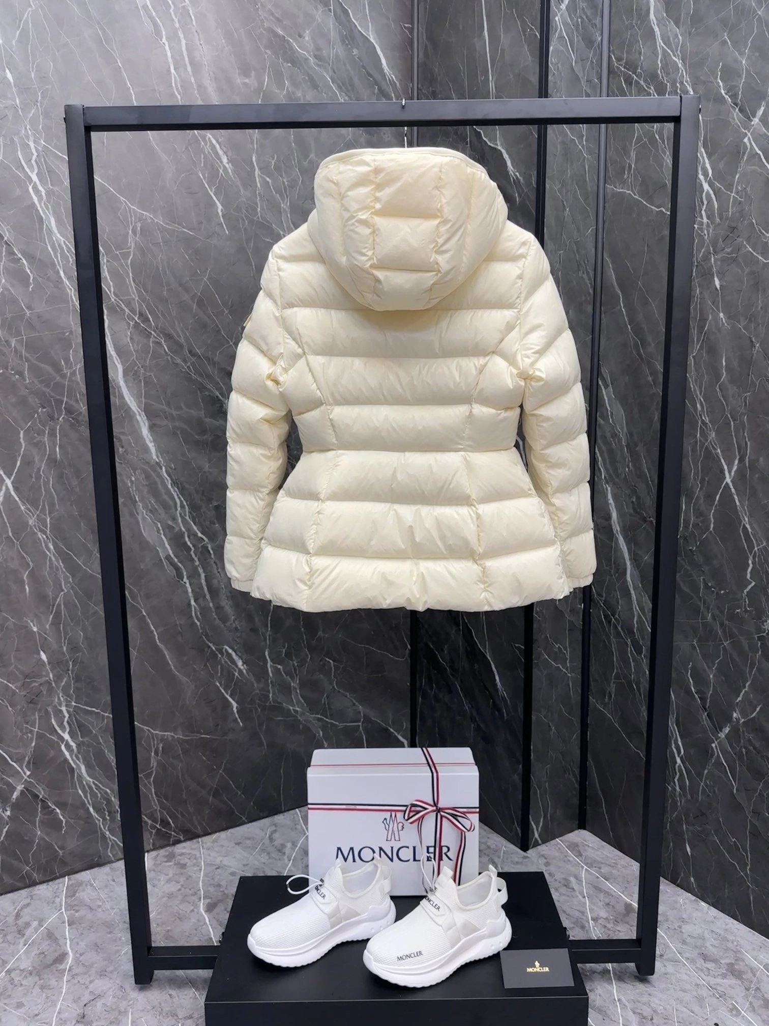 Exact replica Moncler Down Jackets