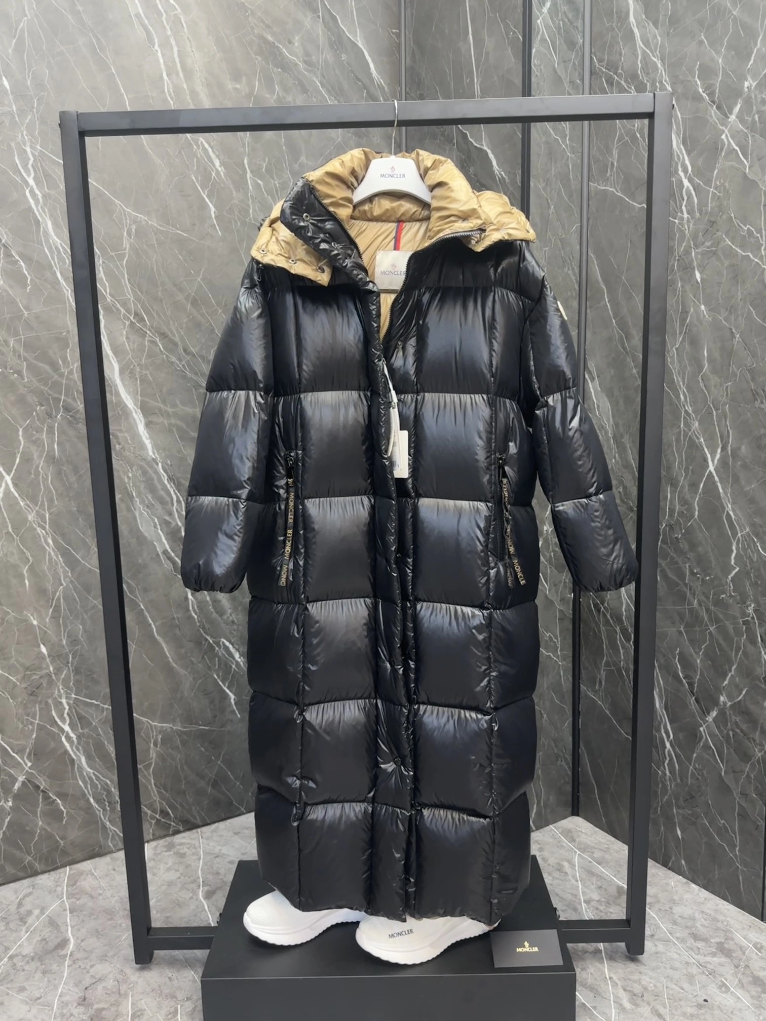 Brand-original Moncler Down Jackets