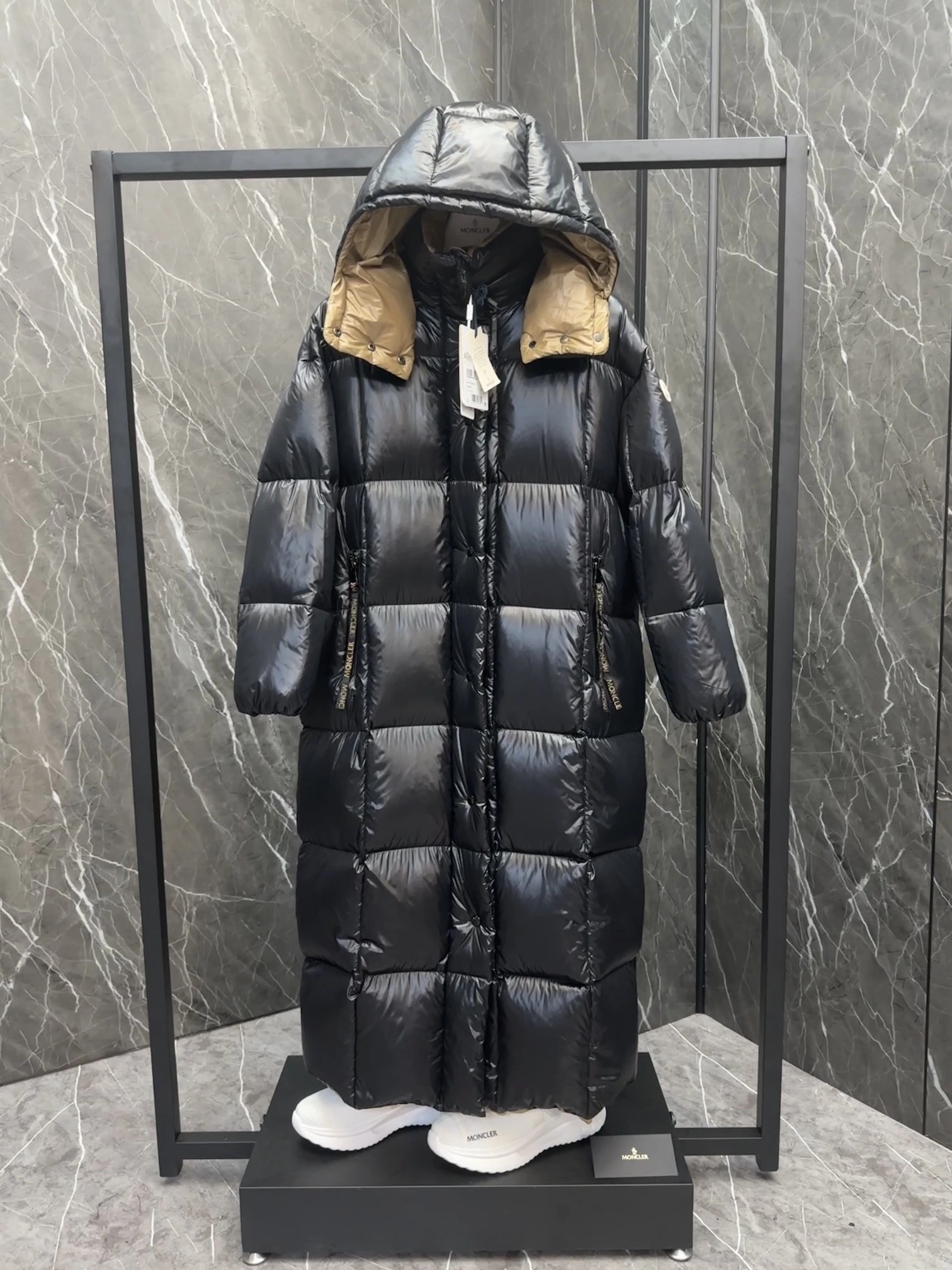 Brand-original Moncler Down Jackets