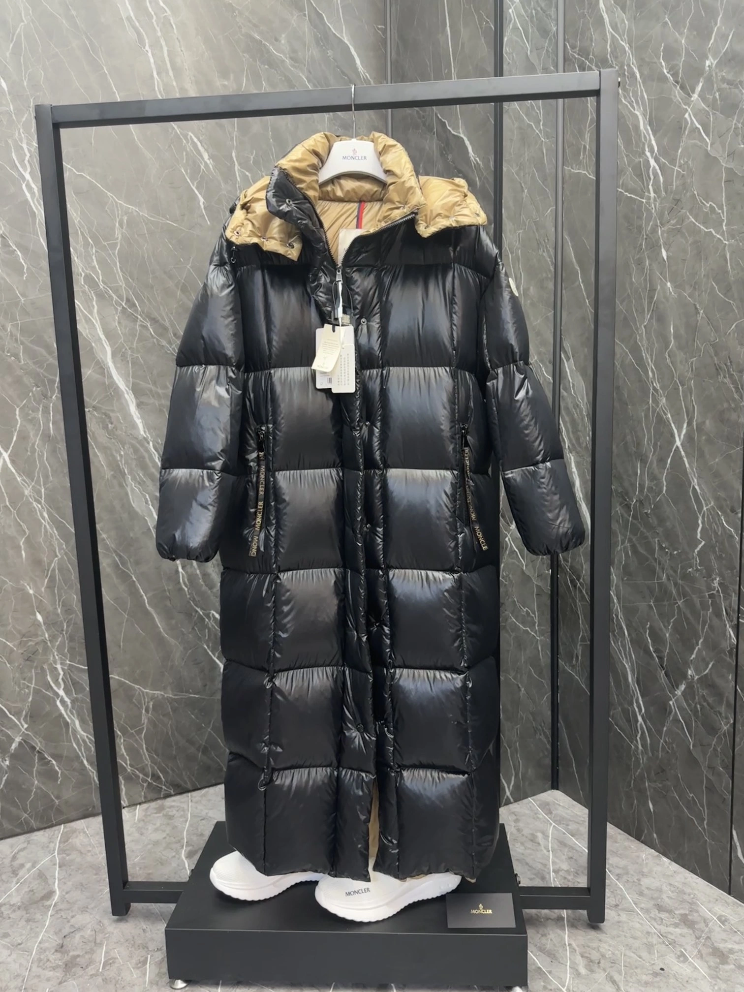 Brand-original Moncler Down Jackets