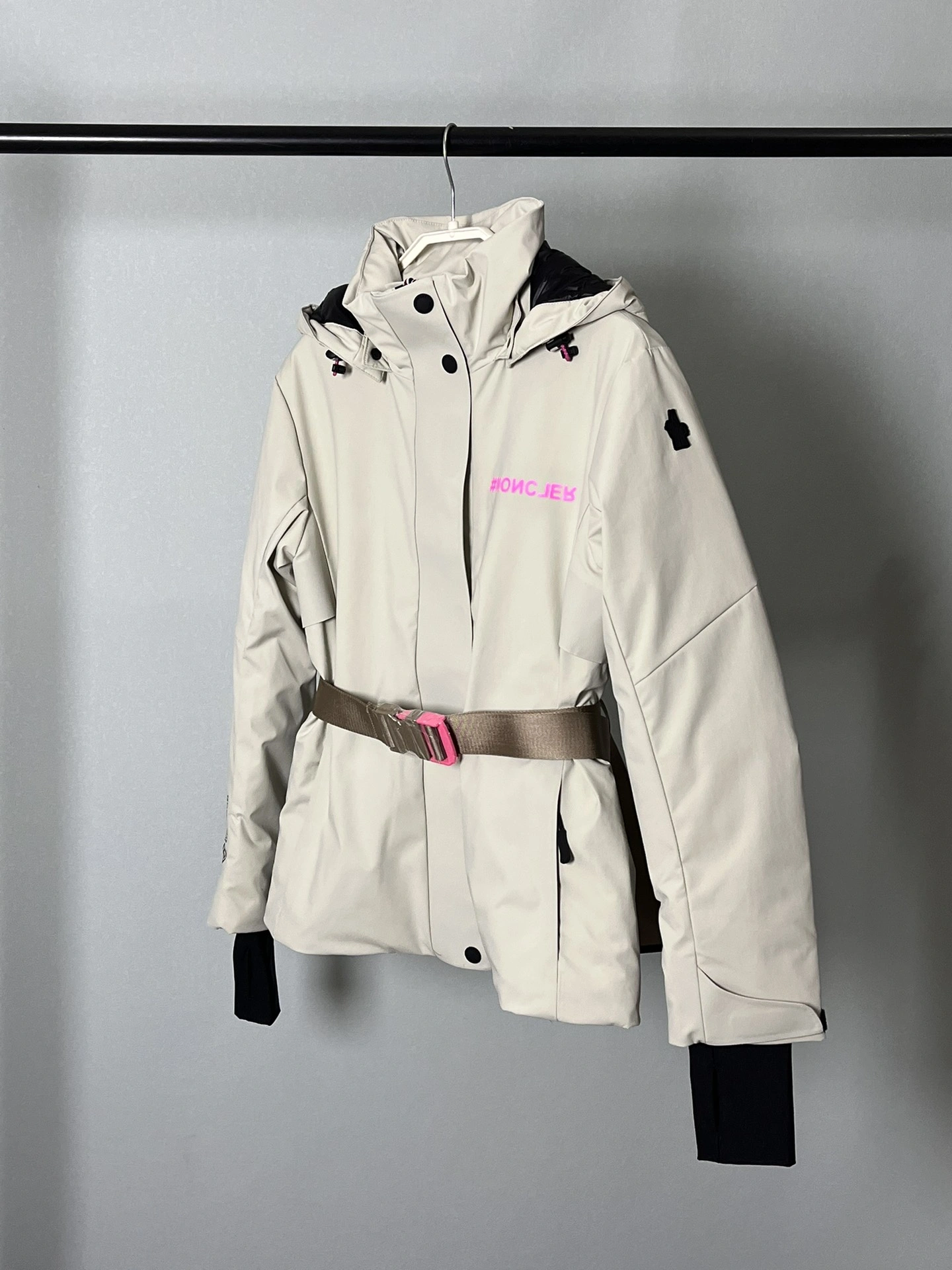 Accurate model Moncler Down Jackets