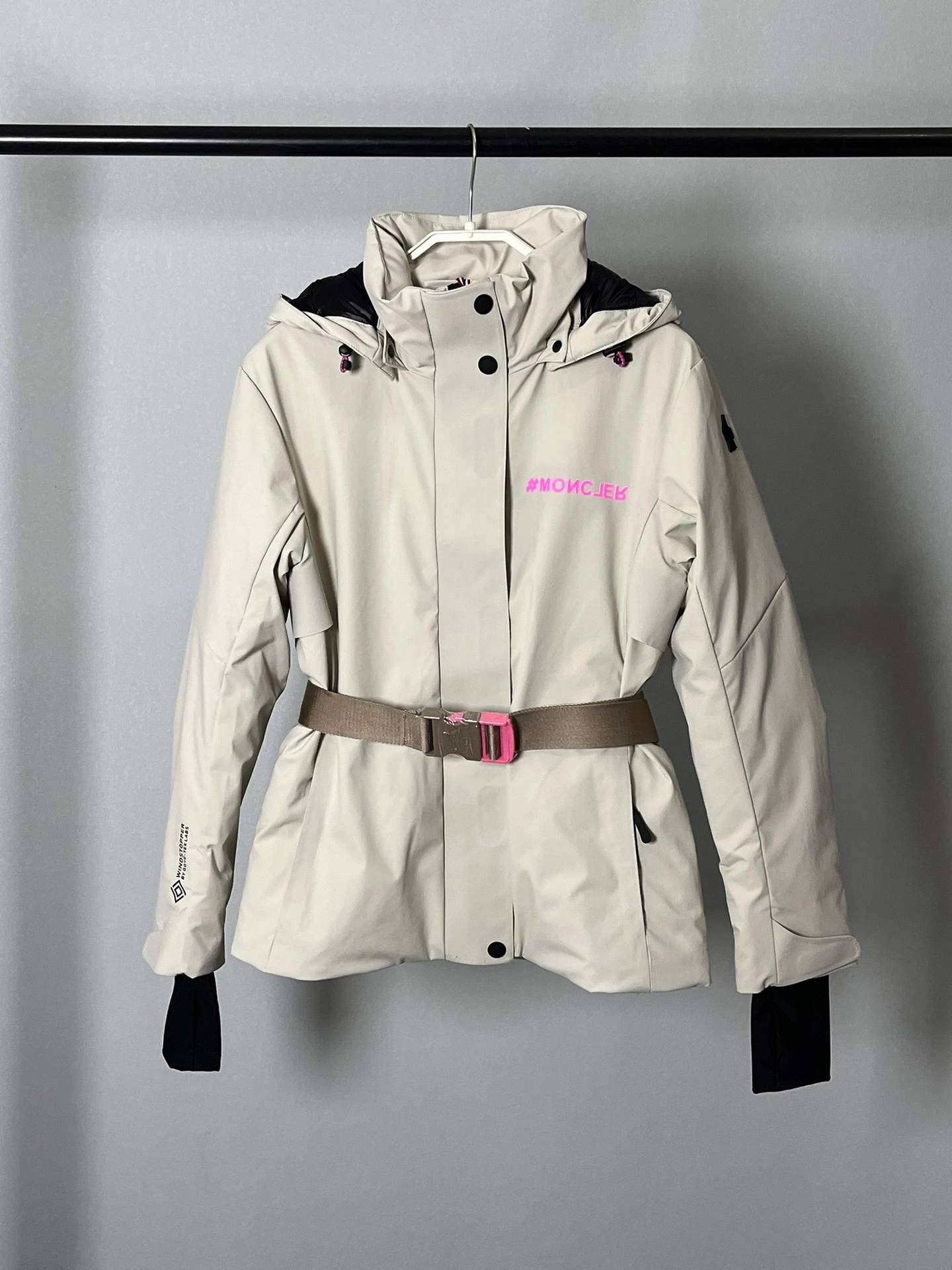 Accurate model Moncler Down Jackets