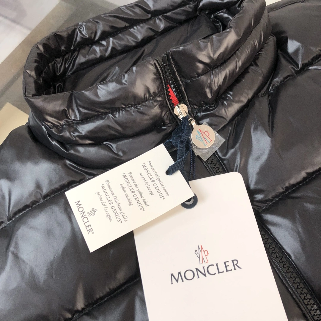 Low-cost Moncler Down Jackets