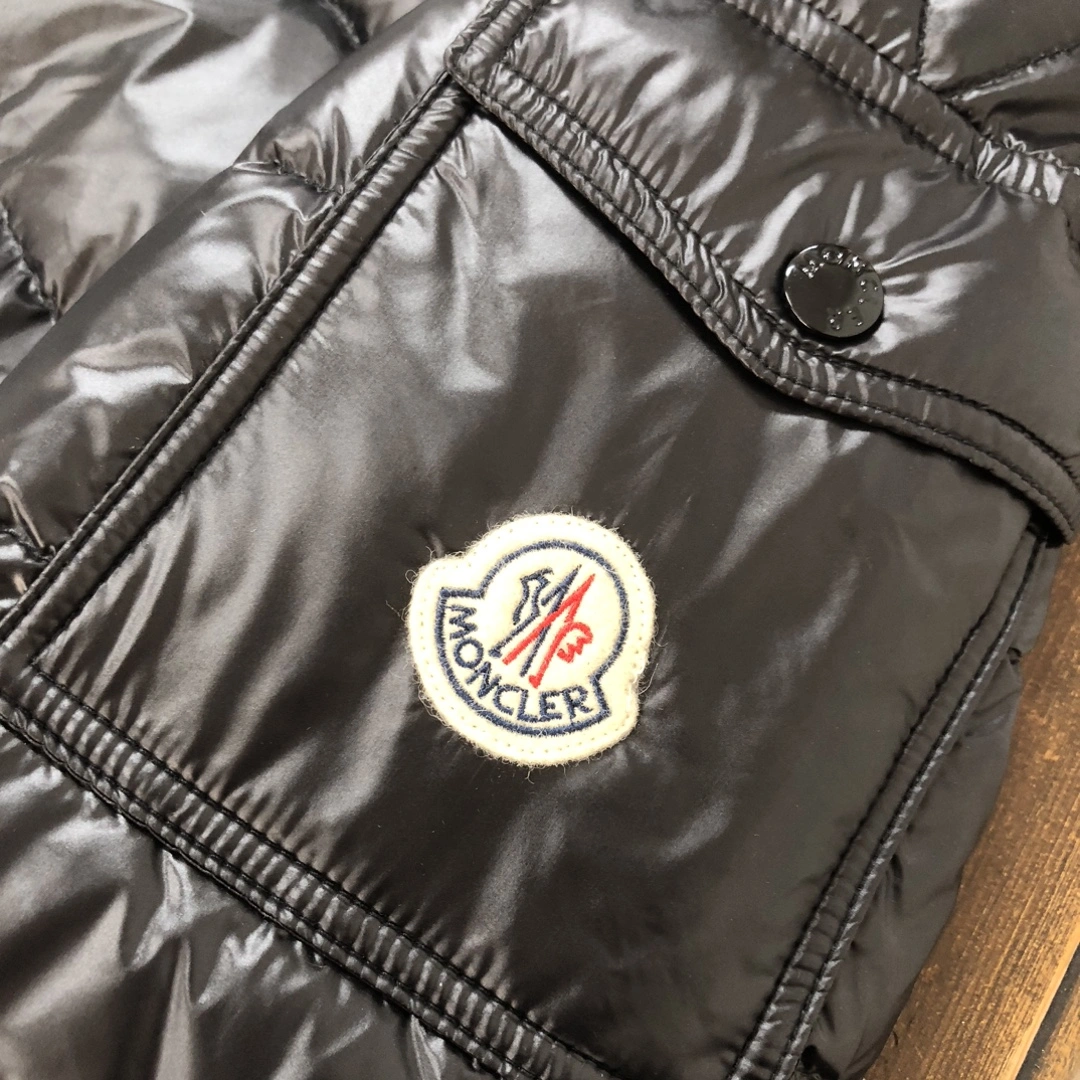Low-cost Moncler Down Jackets