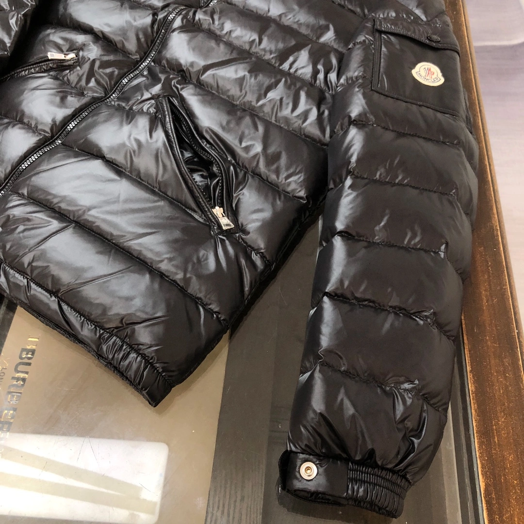Low-cost Moncler Down Jackets