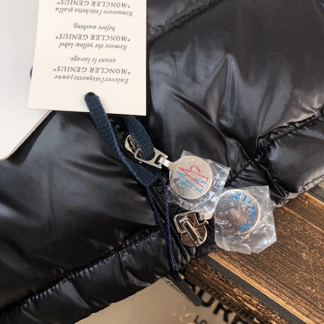 Low-cost Moncler Down Jackets