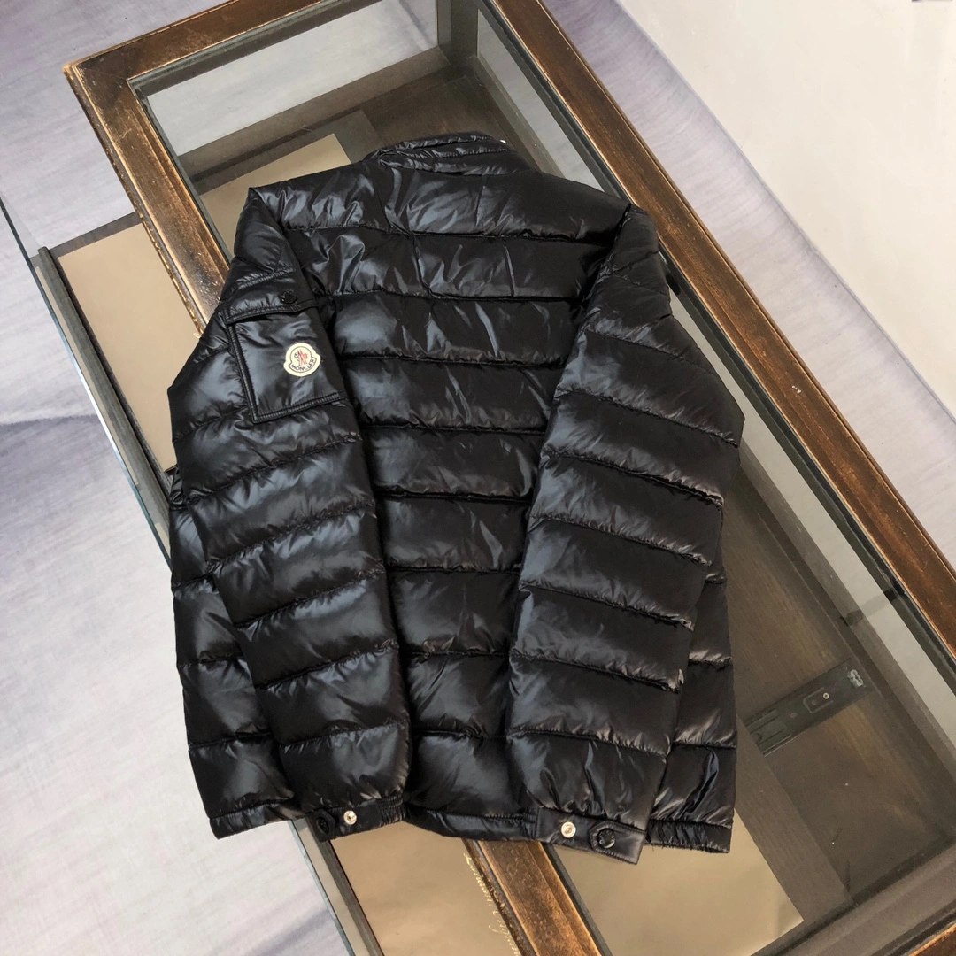 Low-cost Moncler Down Jackets