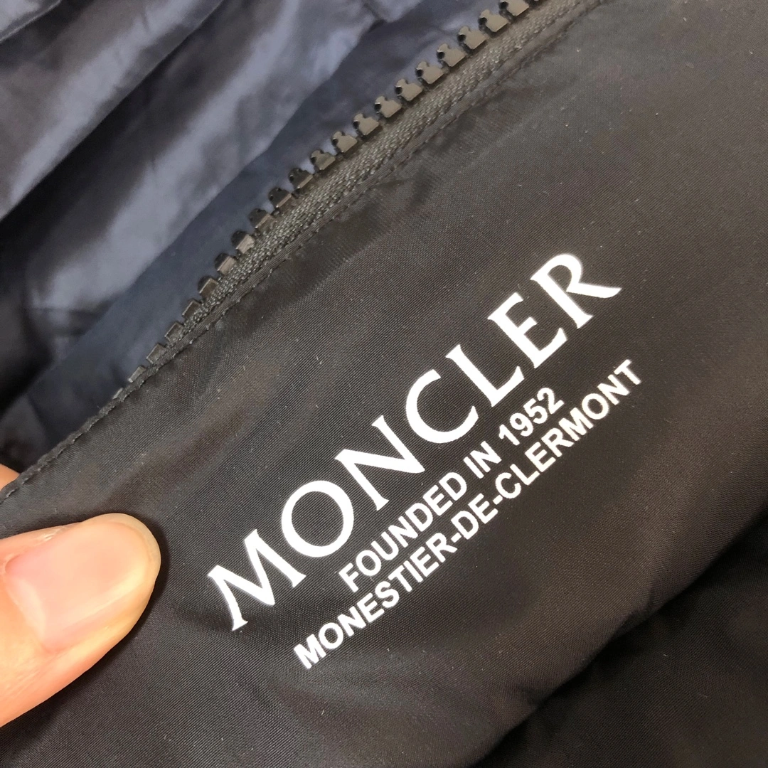 Bargain Moncler Down Jackets